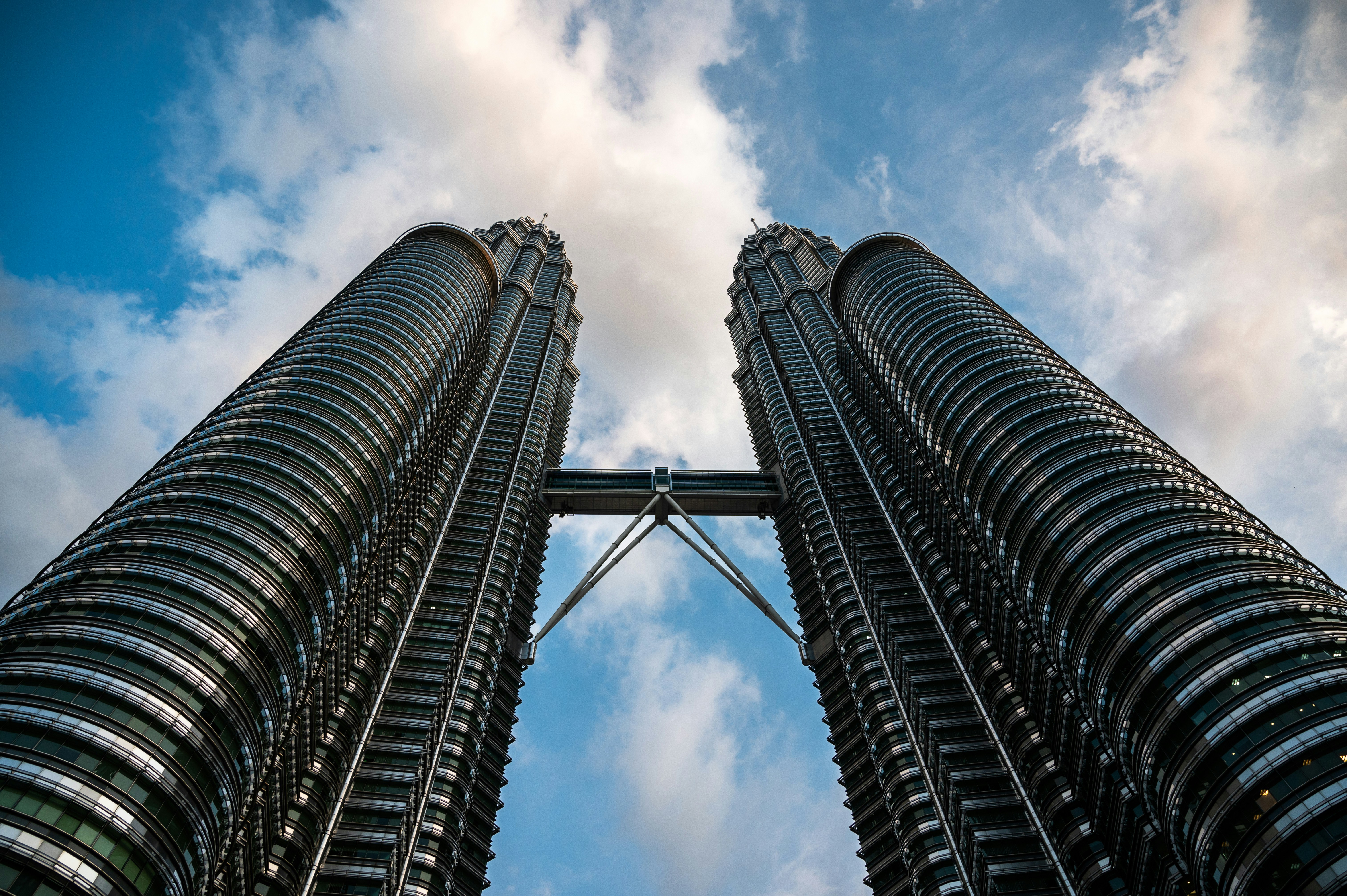 Two very tall buildings towering into the sky photo – Free Kuala lumpur ...