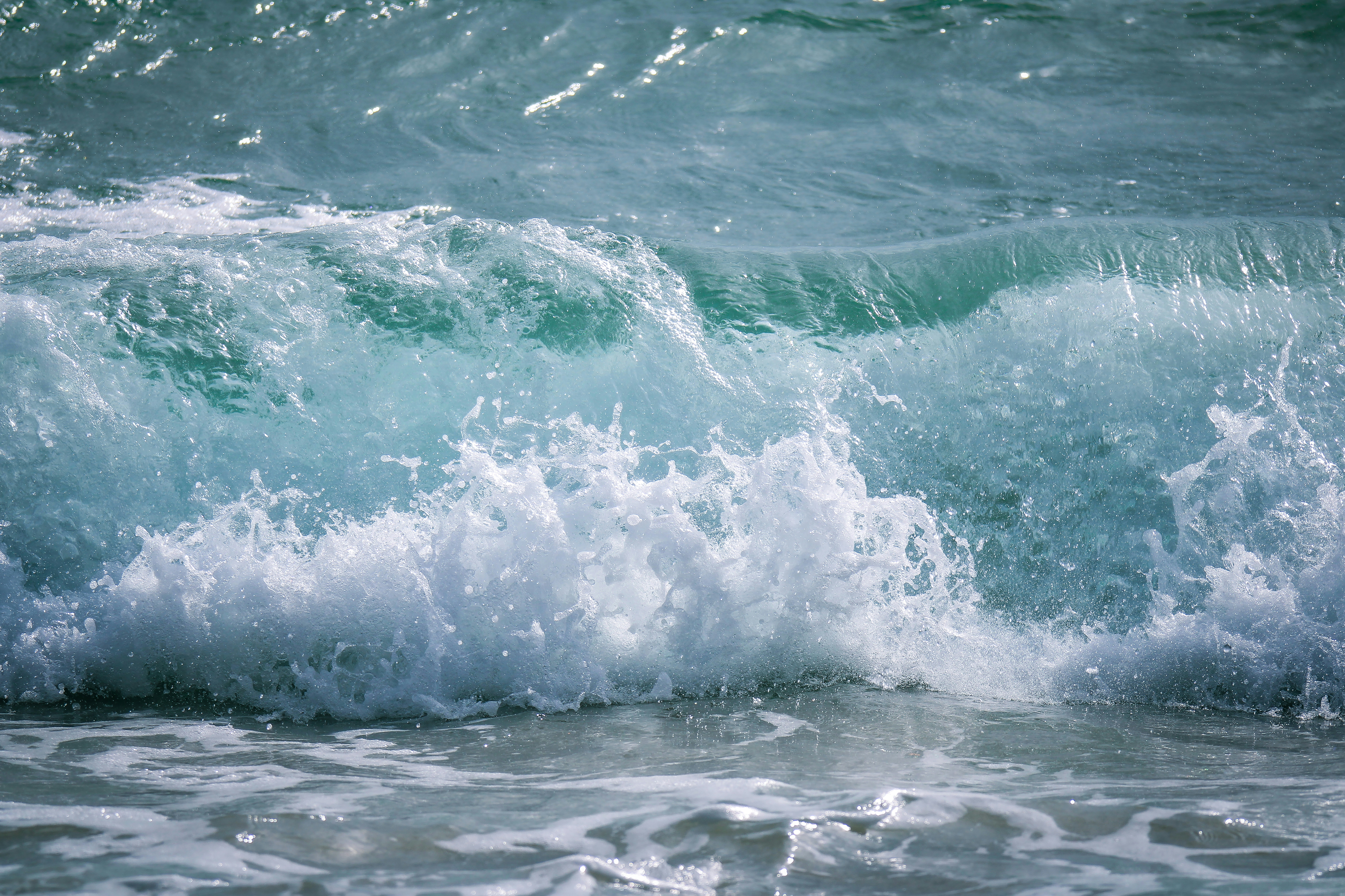 A man riding a wave on top of a surfboard photo – Free Laguna beach ...