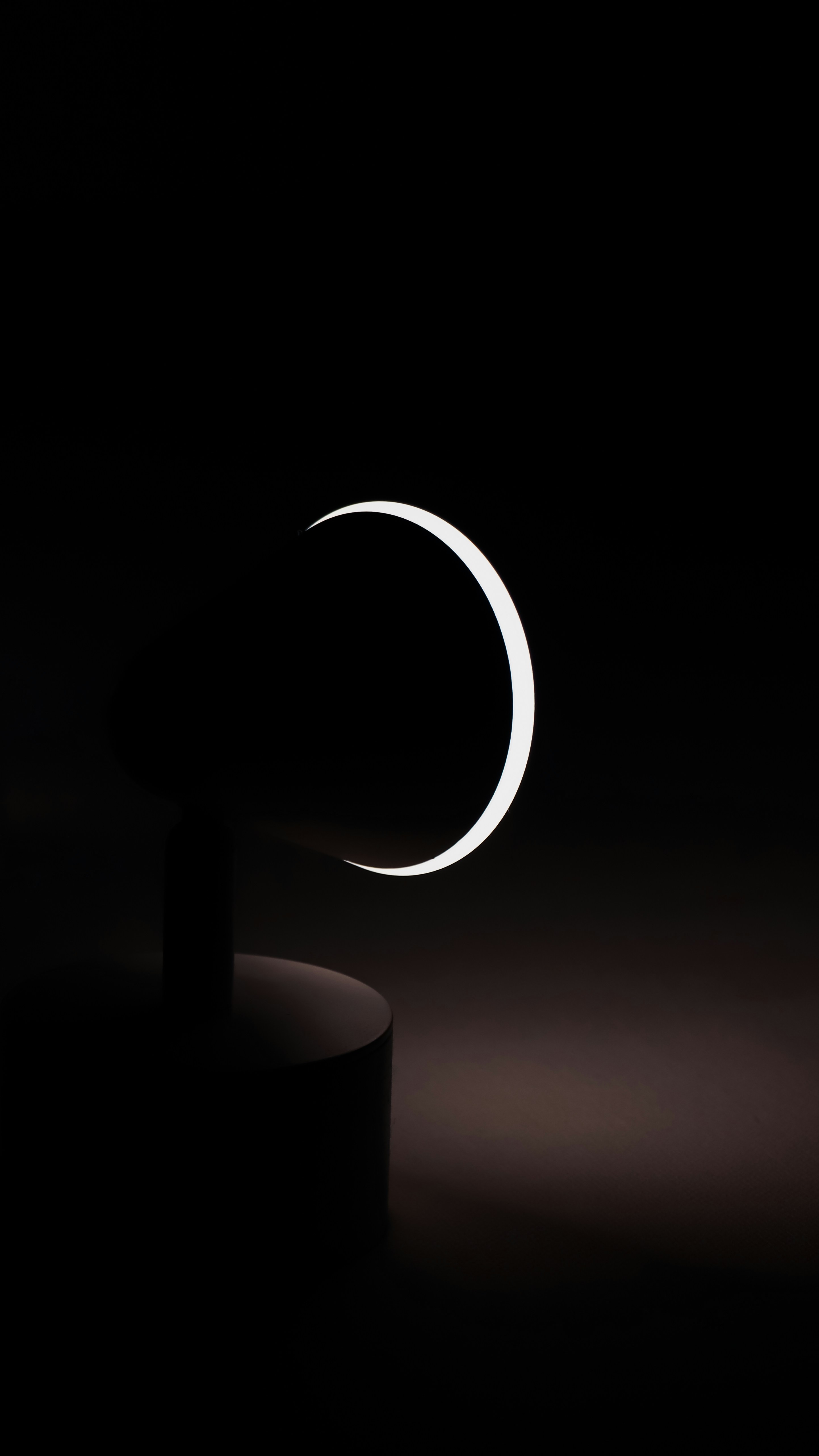 Halo of Light: Minimalist Ring Lamp in the Dark