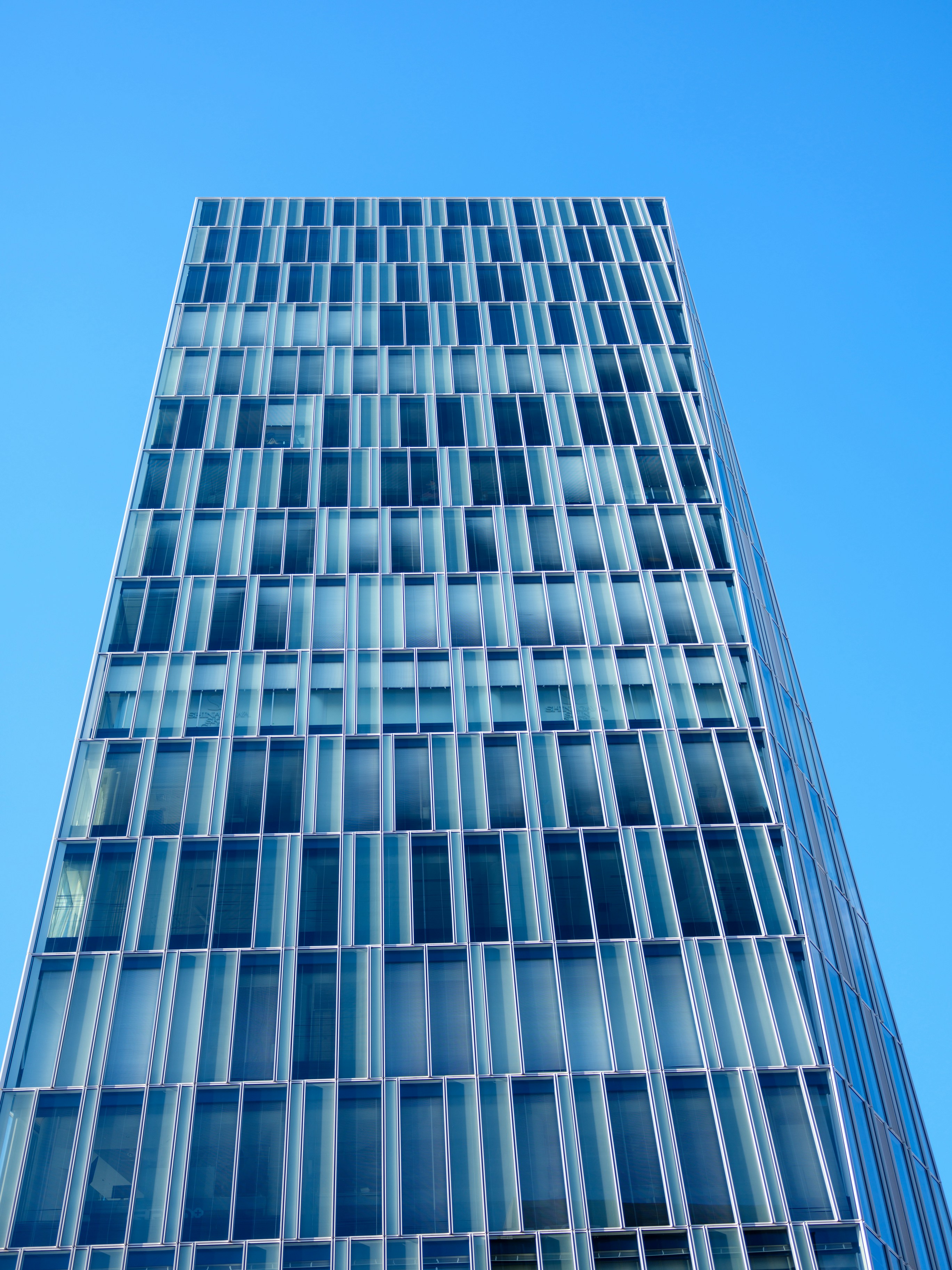 A very tall building with lots of windows photo – Free Shibuya Image on ...