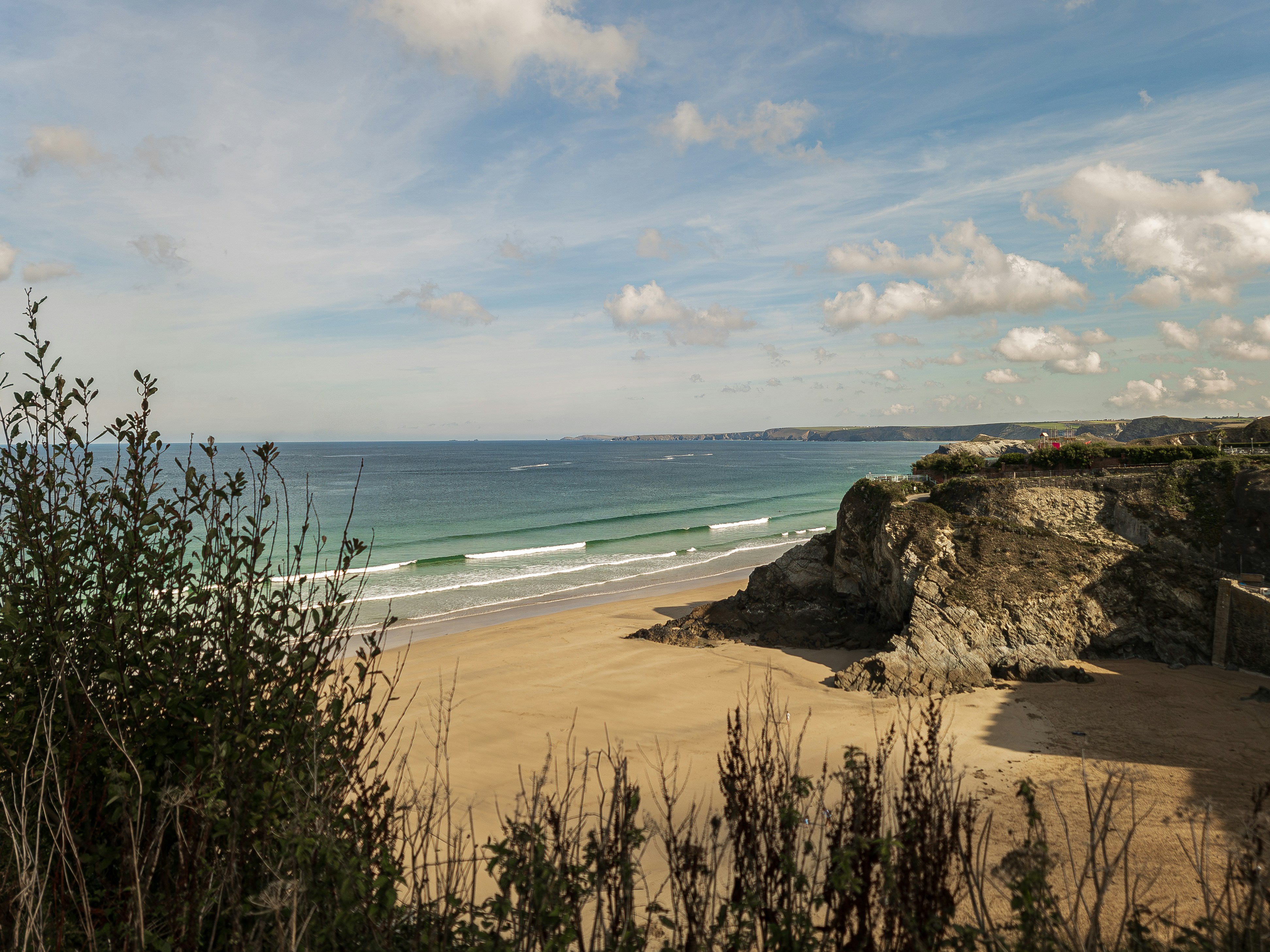A view of a beach from a cliff photo – Free Uk Image on Unsplash