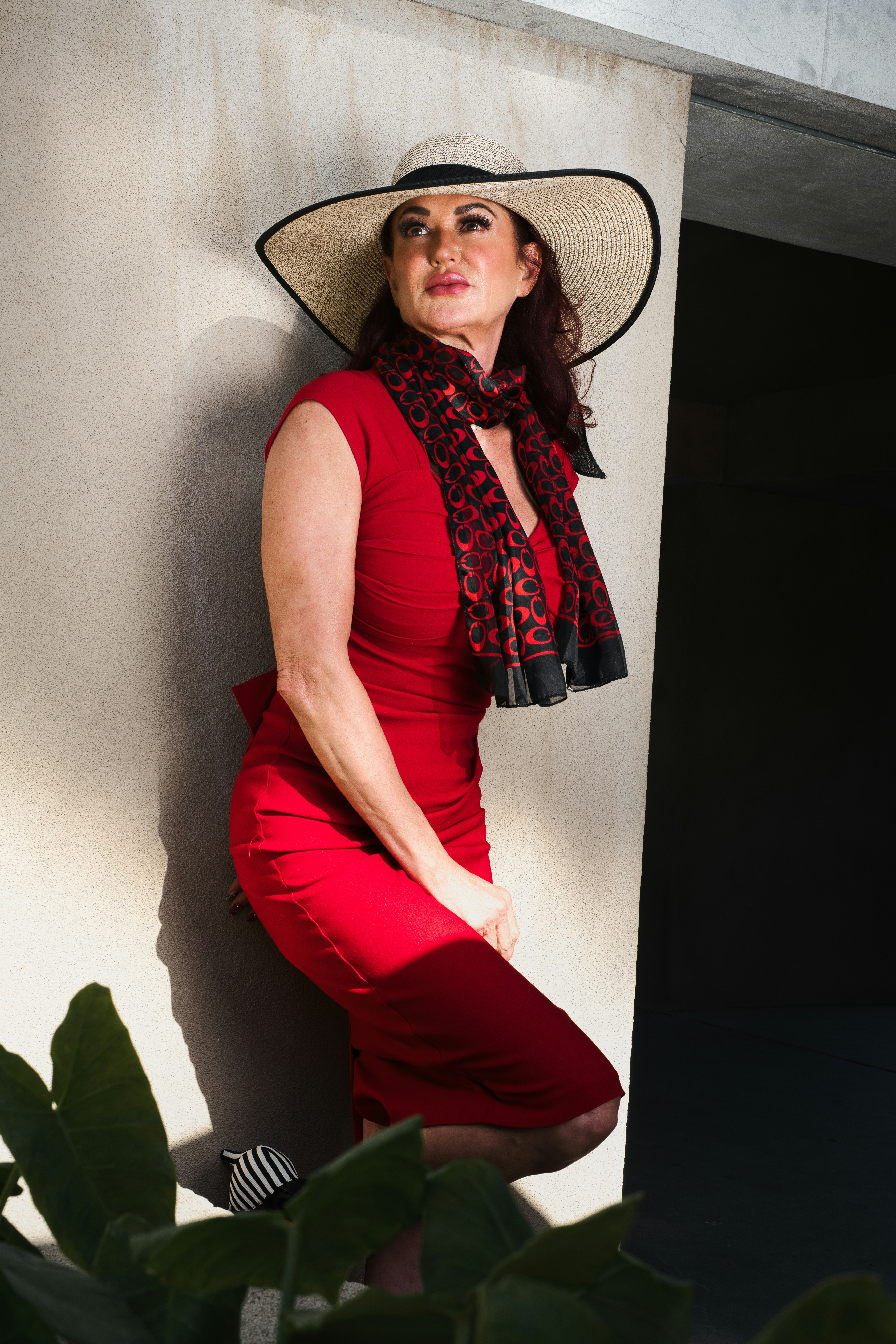 Lady In Red Pictures | Download Free Images on Unsplash