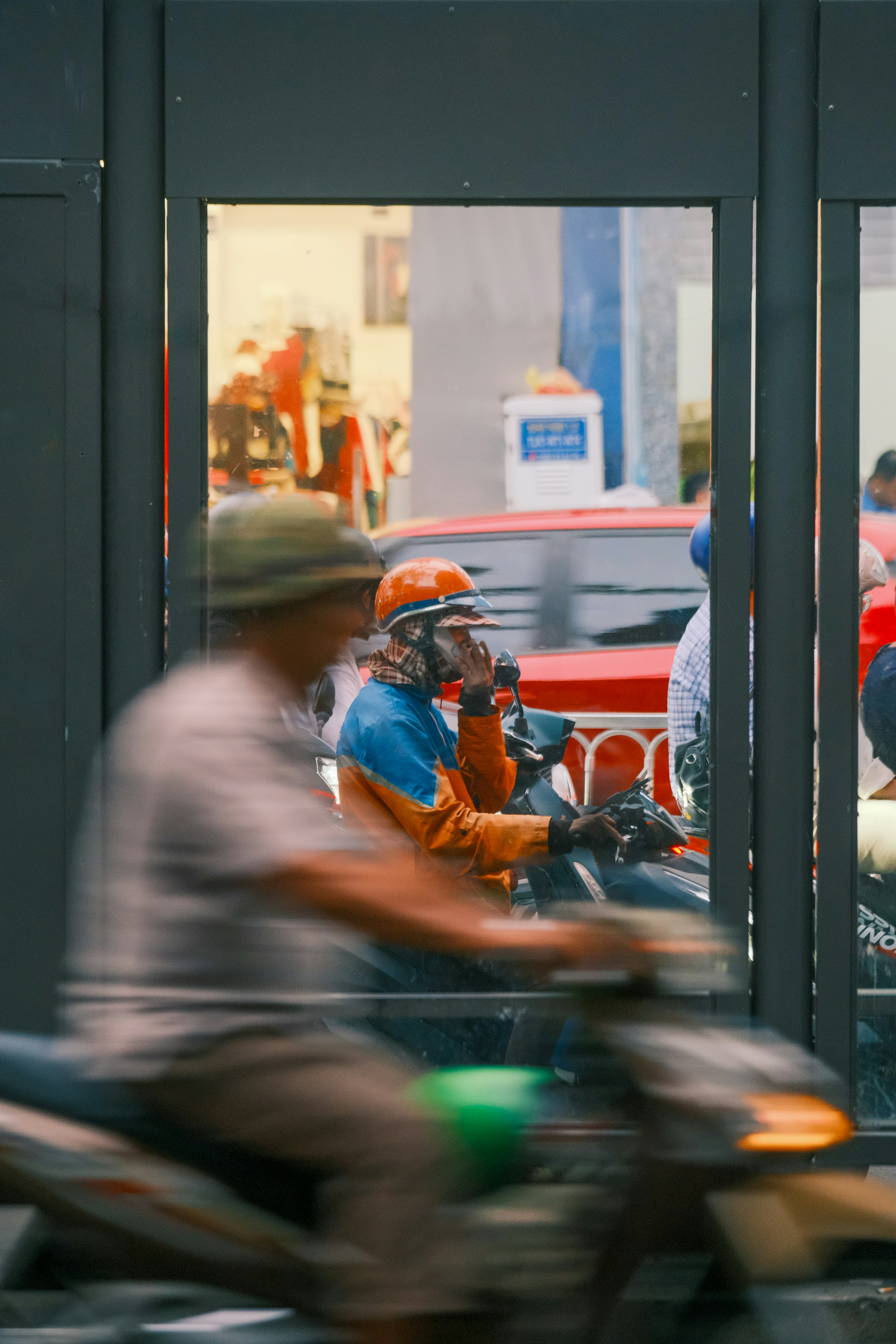 A blurry photo of a man riding a motorcycle photo – Free Portrait Image ...