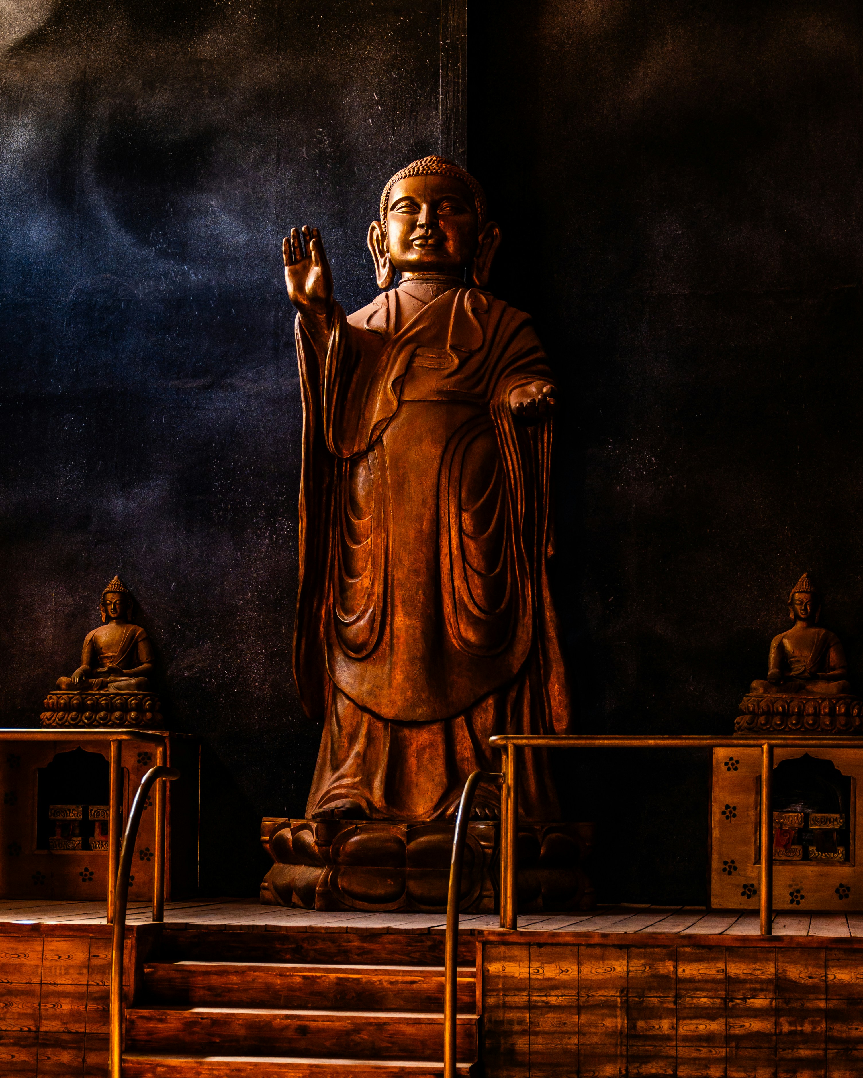 Bronze Buddha at Dusk: A Quiet Shrine Portrait