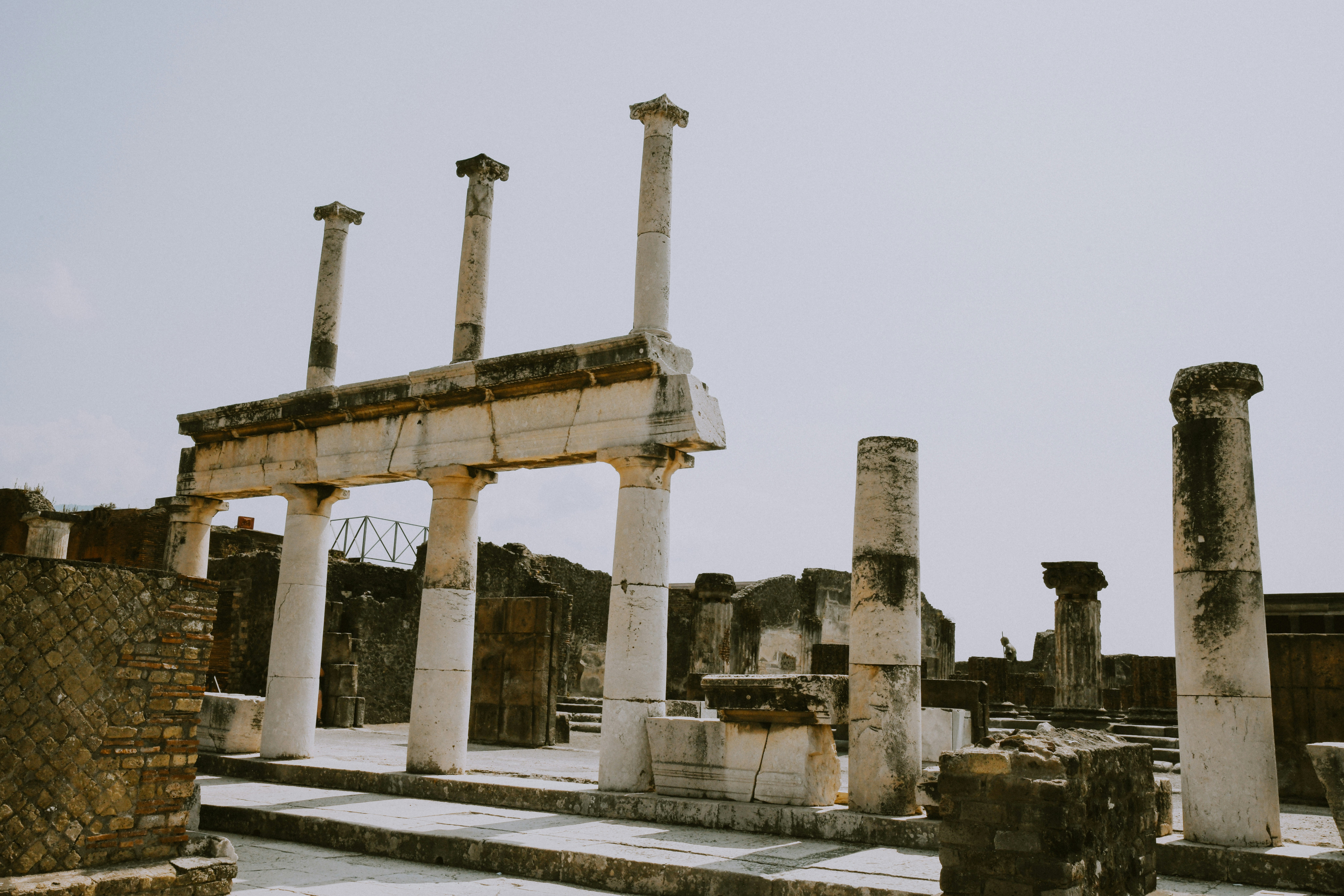 Ruins of the Colonnade: Silent Stone and Sunlit Gaps