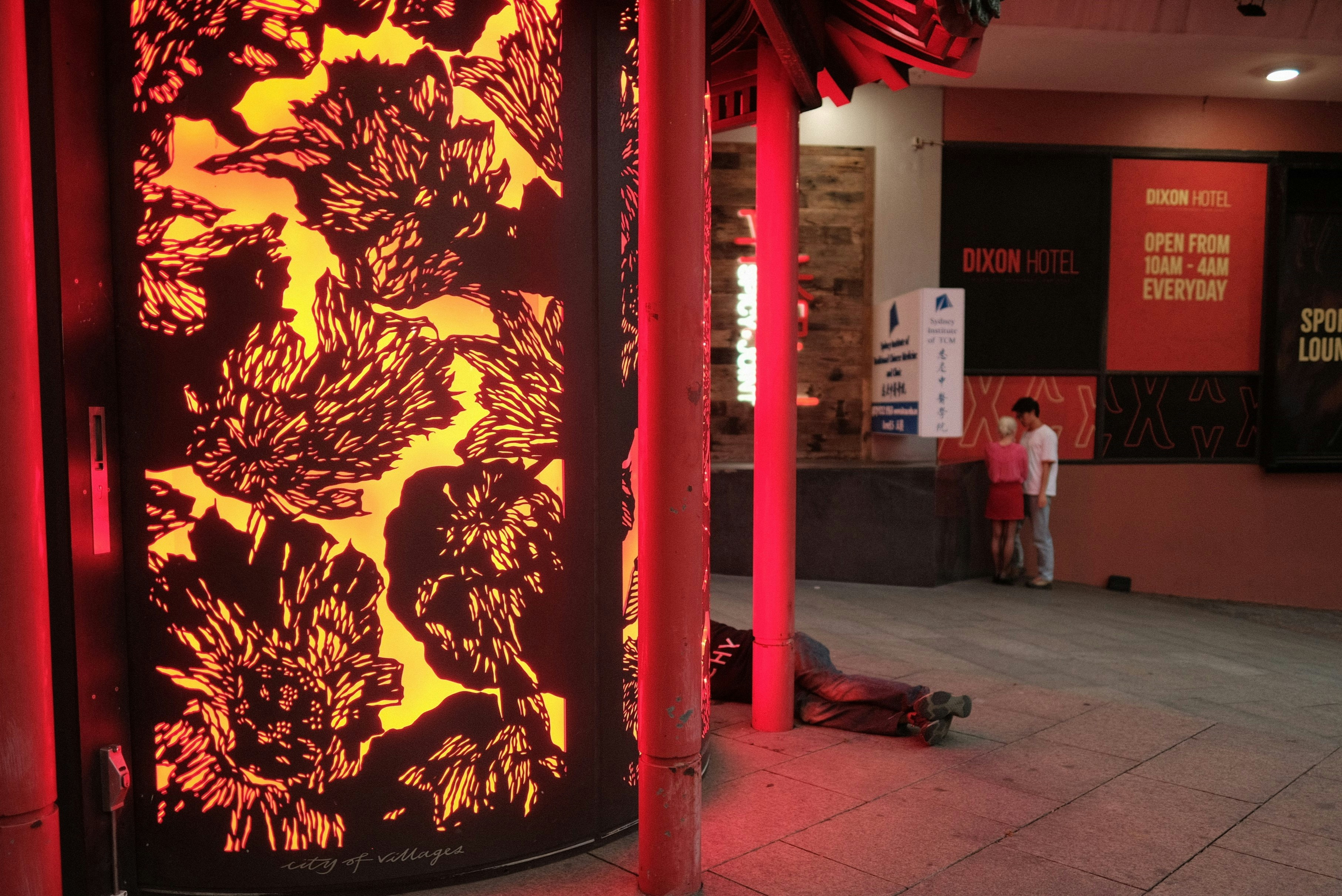 Luminous Patterns on Urban Canvas