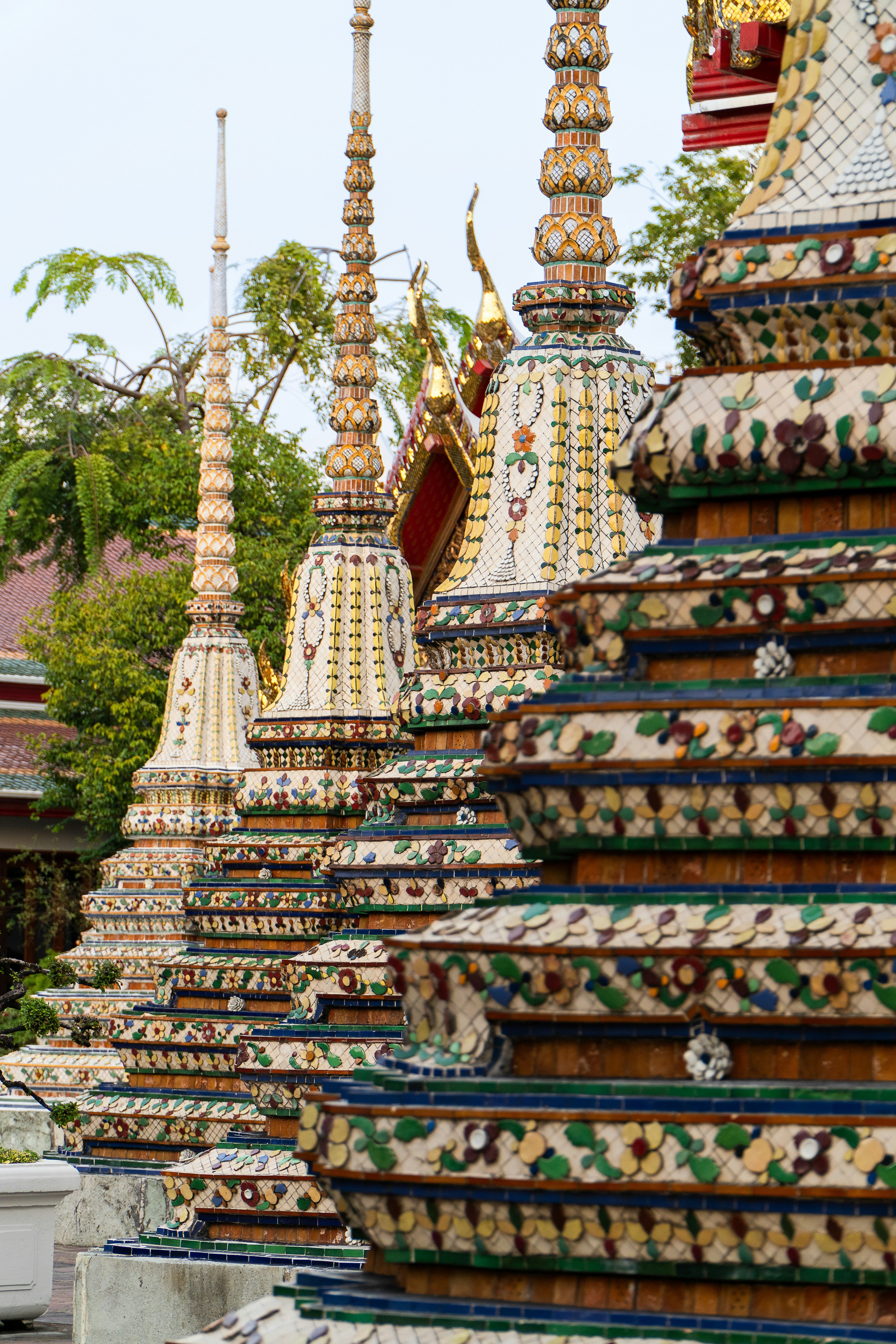 A row of ornately decorated buildings in a city photo – Free Wat pho ...