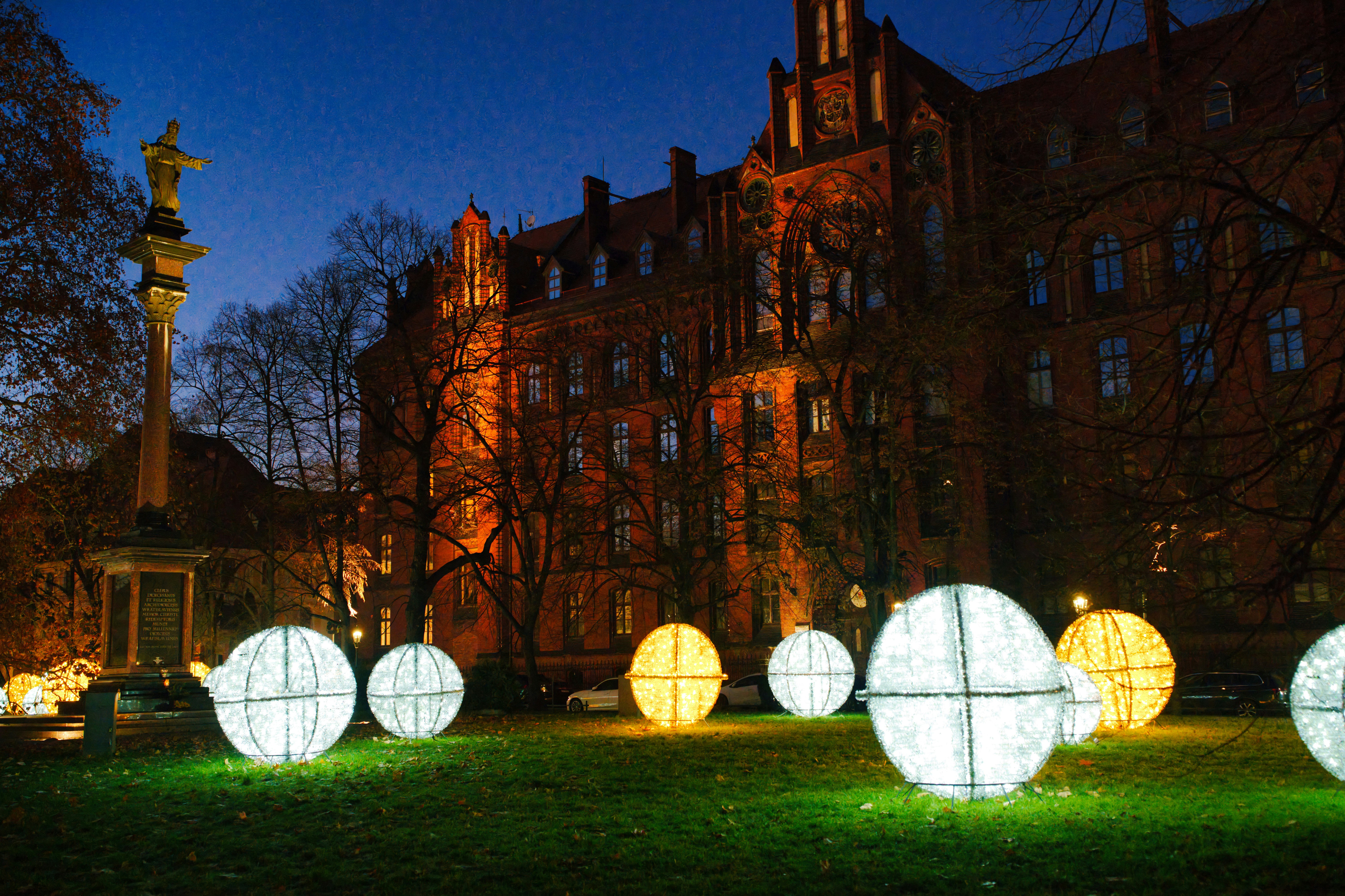 Midnight Orbs on a Crimson-Brick Quad