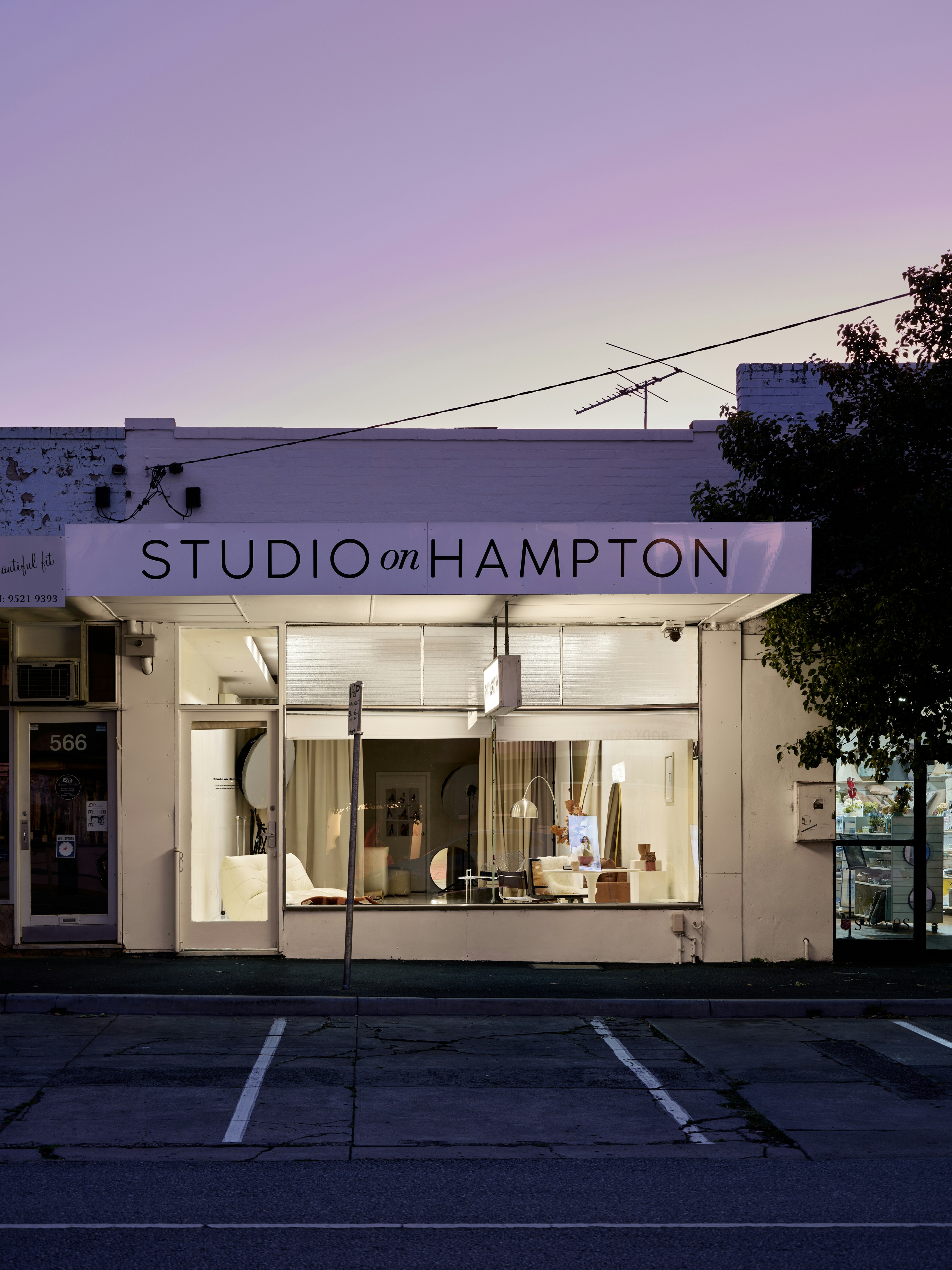 A building with a sign that reads studio of hampton photo – Free 564 ...