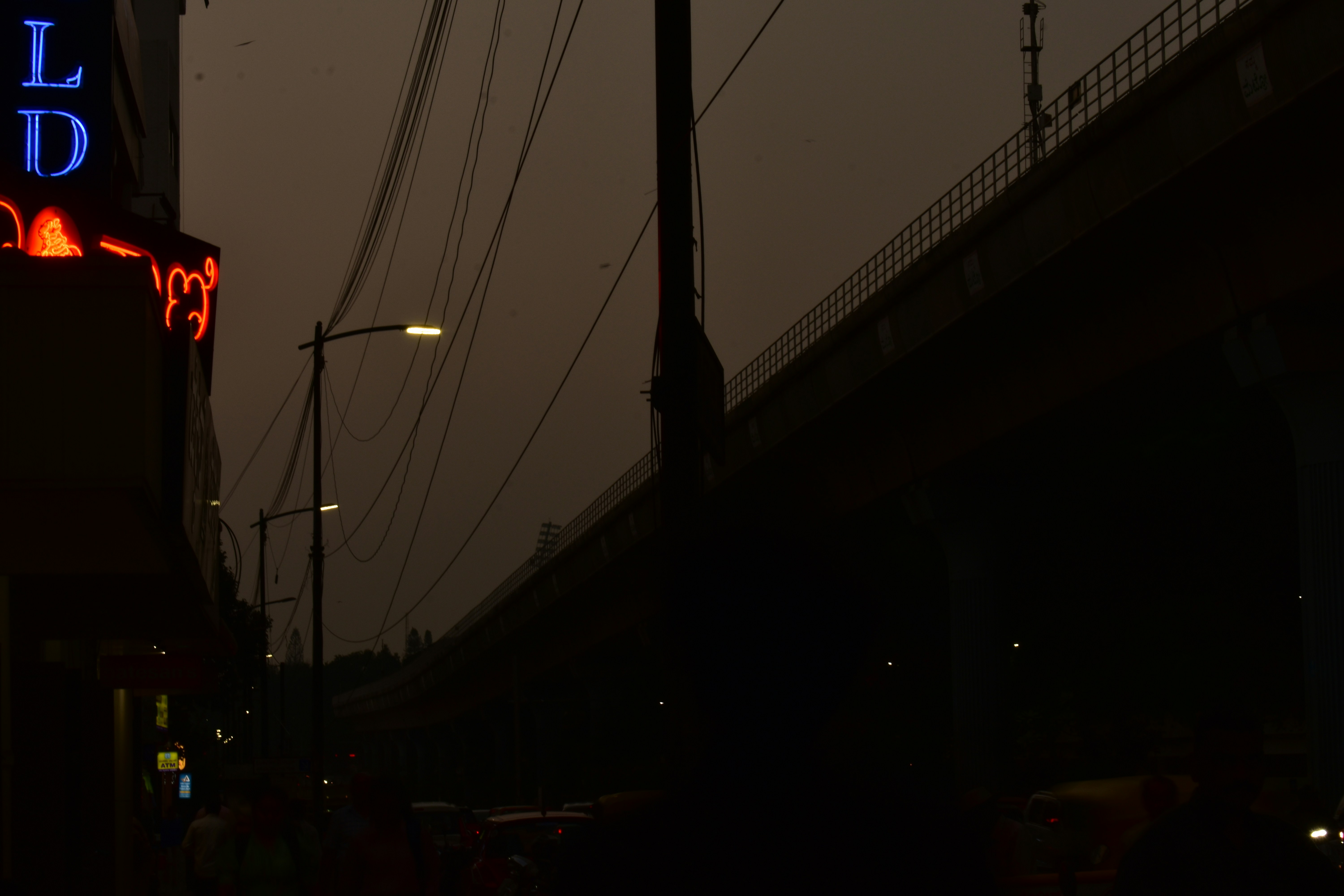 Neon Edge of Night: A Quiet City Under Neon Veil