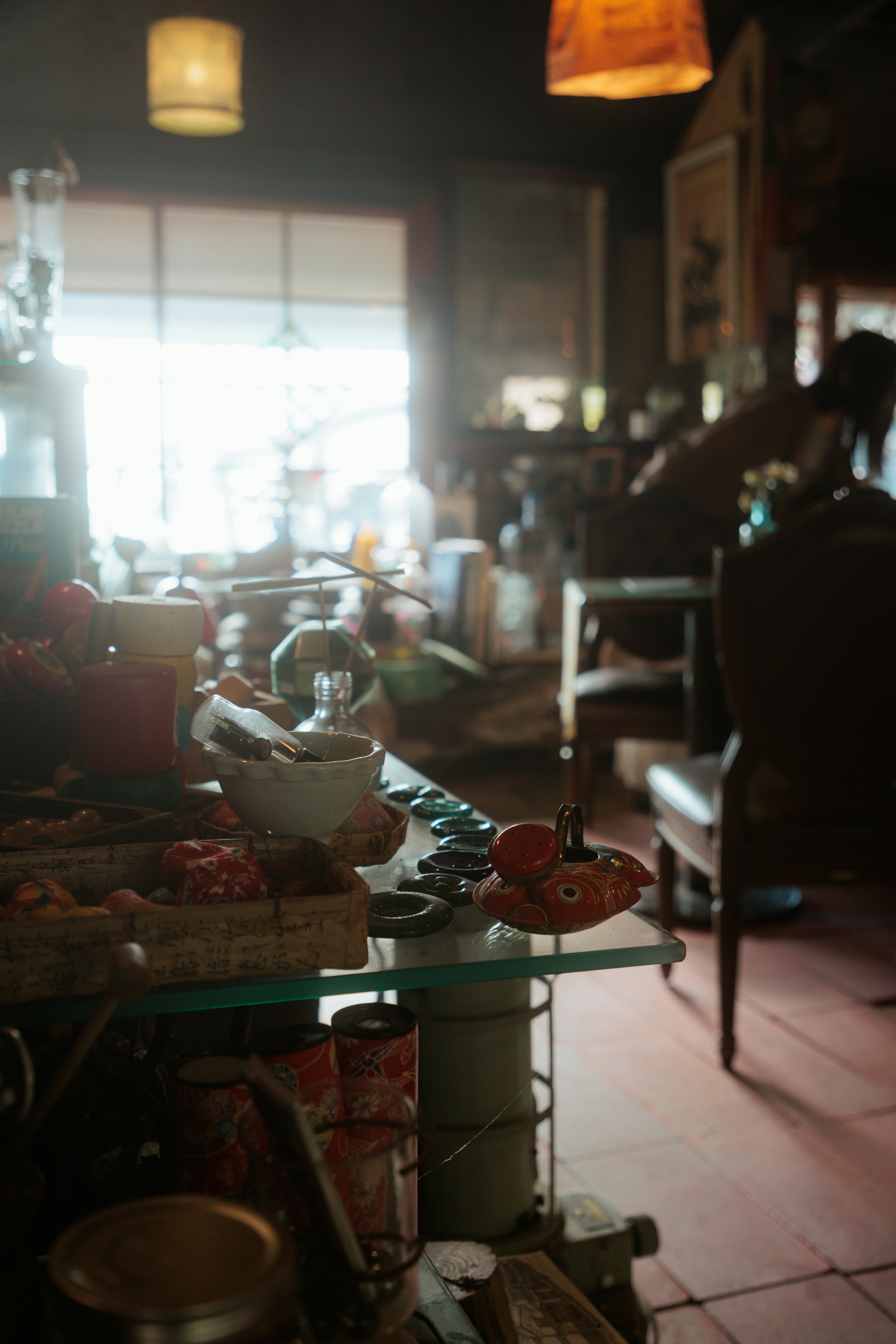 A room filled with lots of clutter and food photo – Free Cafe Image on ...