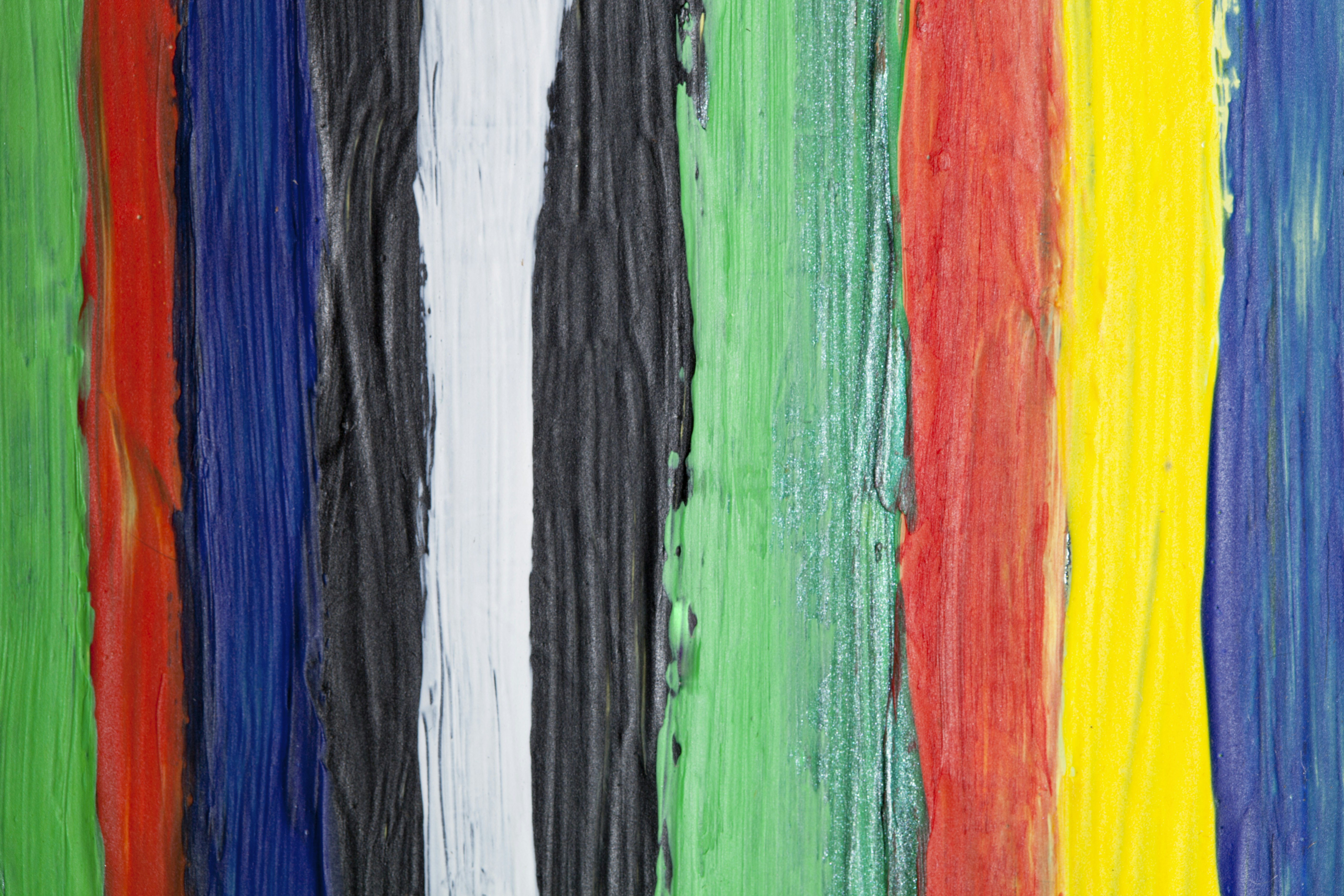 Vertical Palette: A Textured Rainbow on Canvas