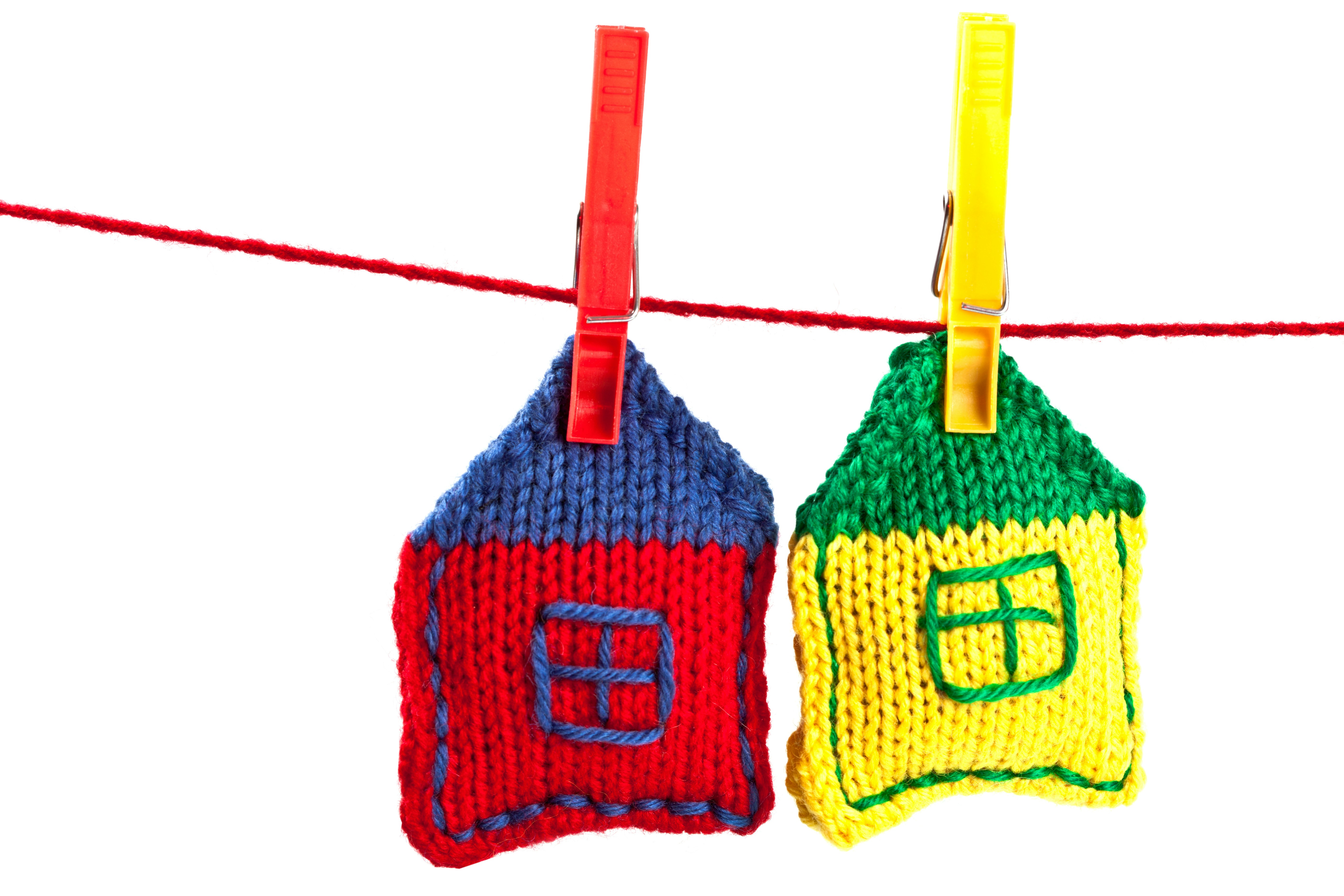 Twin Knit-House Duo on a Scarlet Clothesline