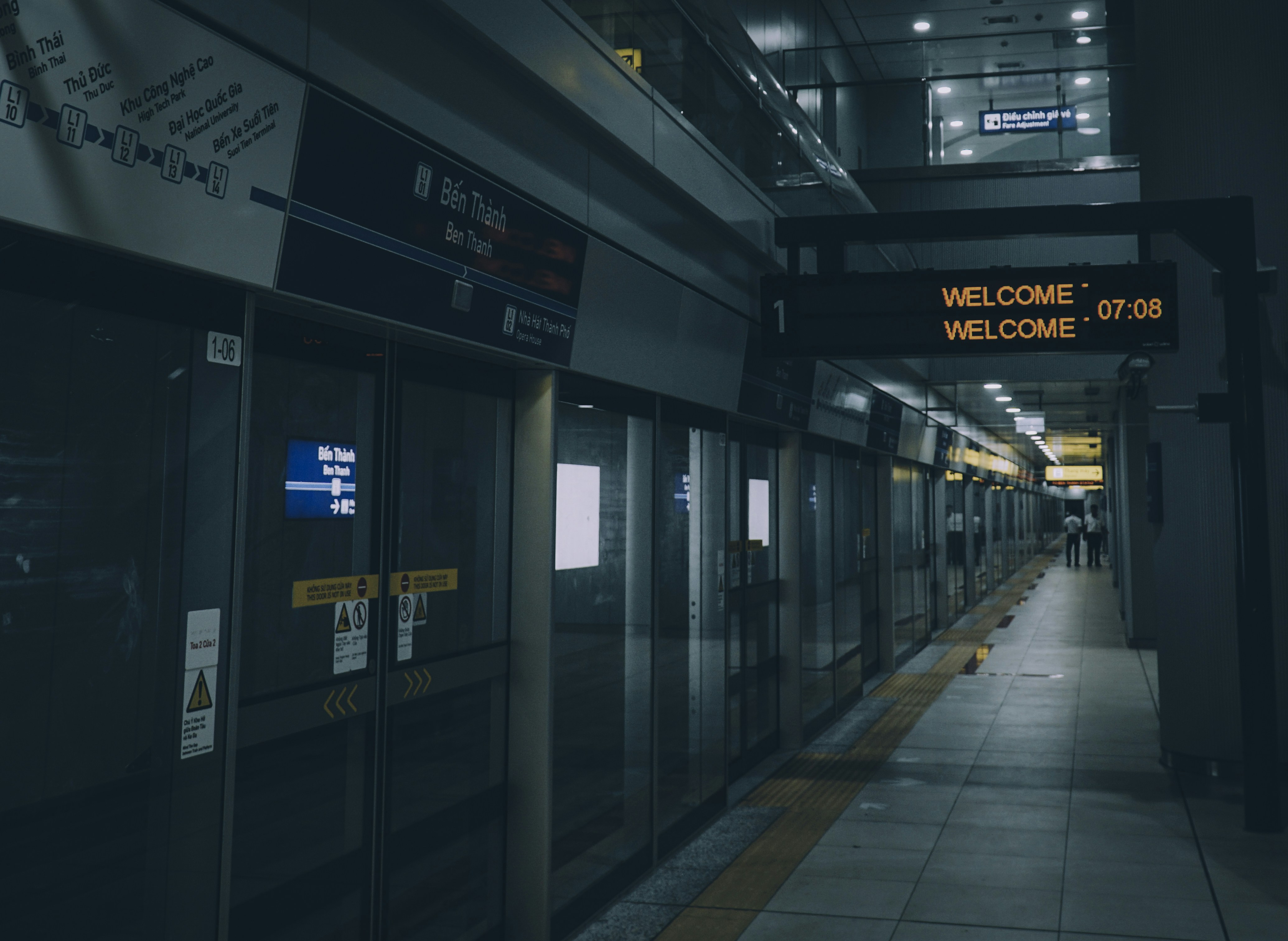 A subway station with a sign that says welcome welcome photo – Free Ga ...