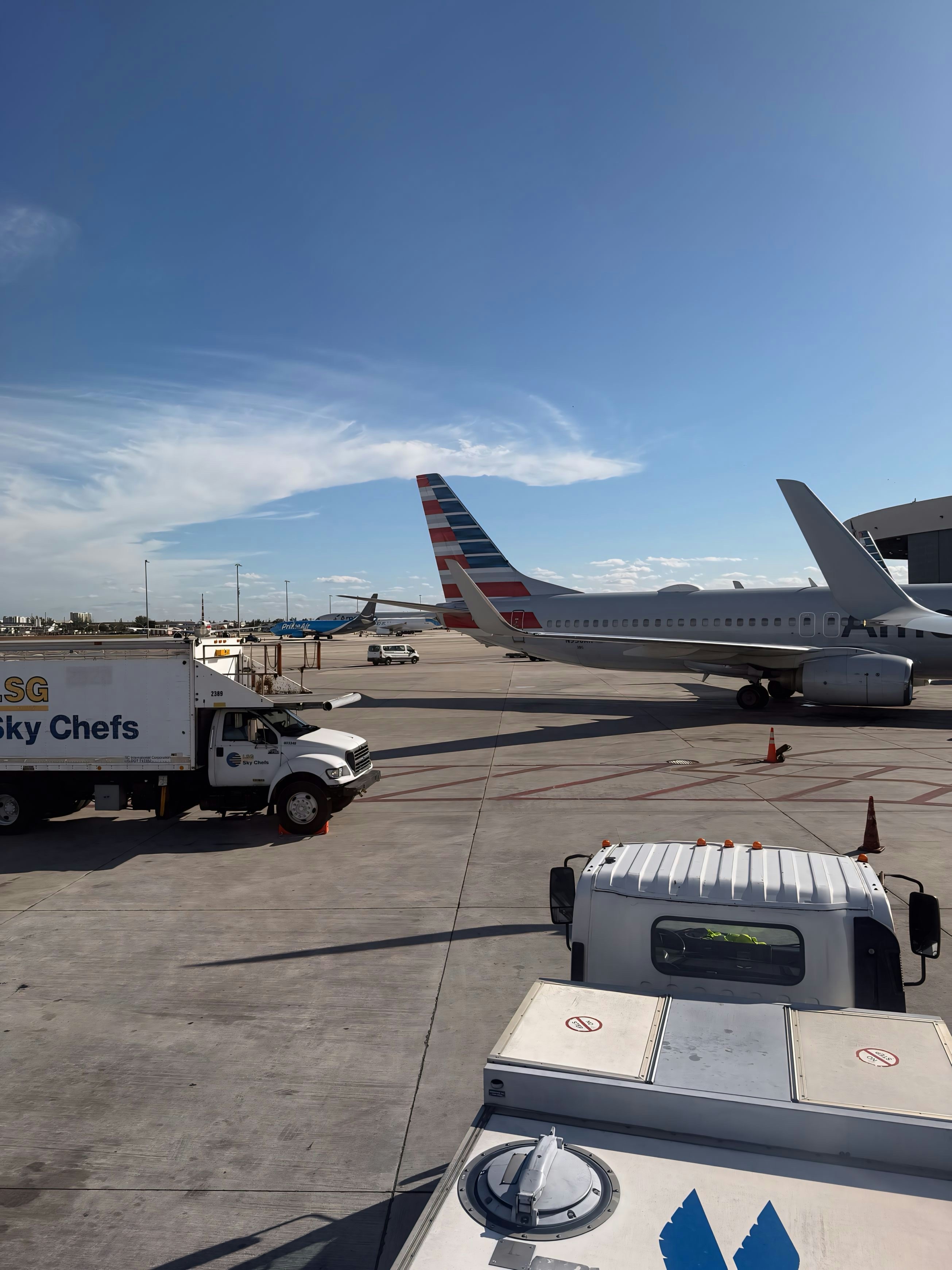 Tarmac Ballet: The American Airlines tail and the pace of airport service