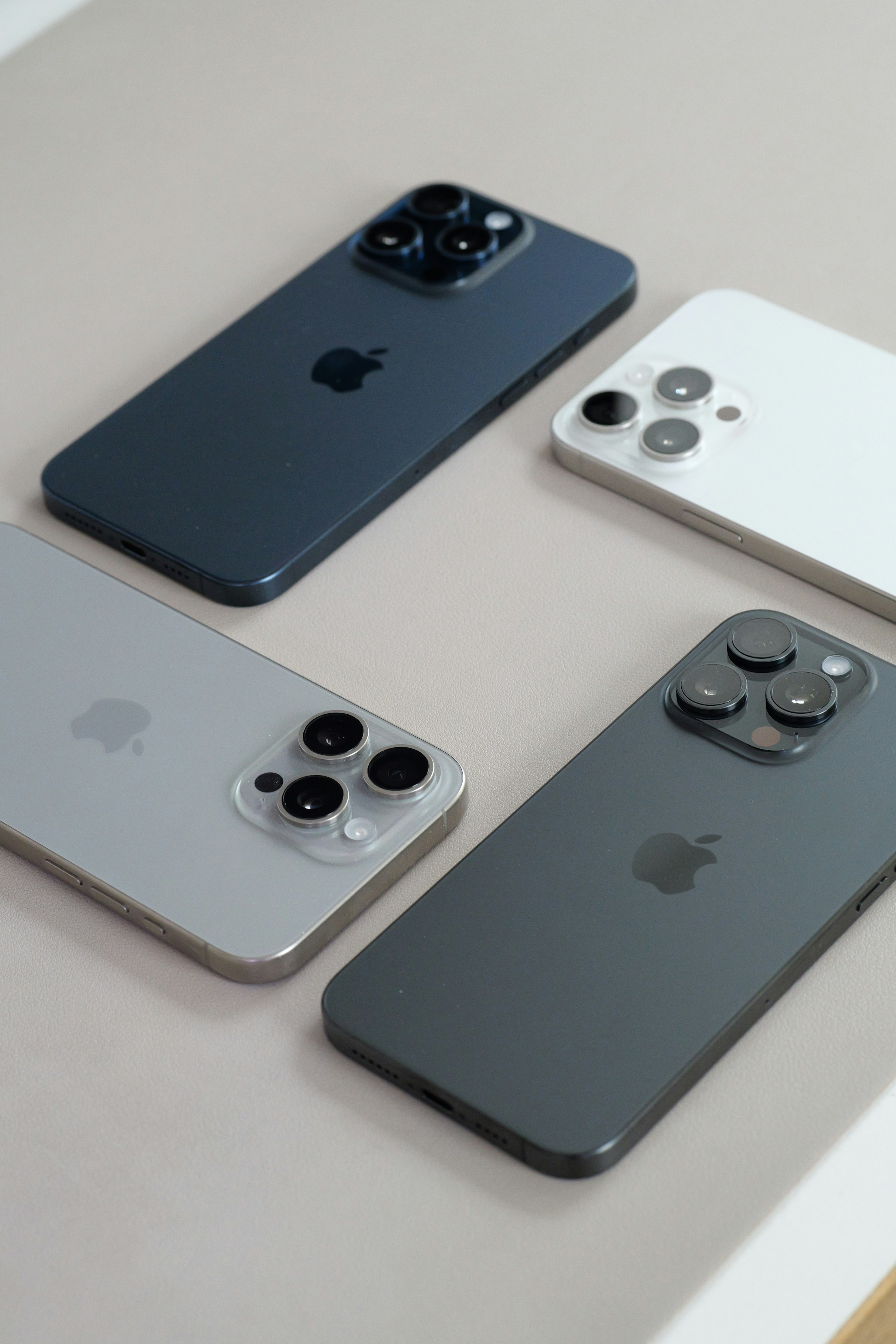 Four different models of the new iPhone 11 photo – Free Phone Image on Unsplash