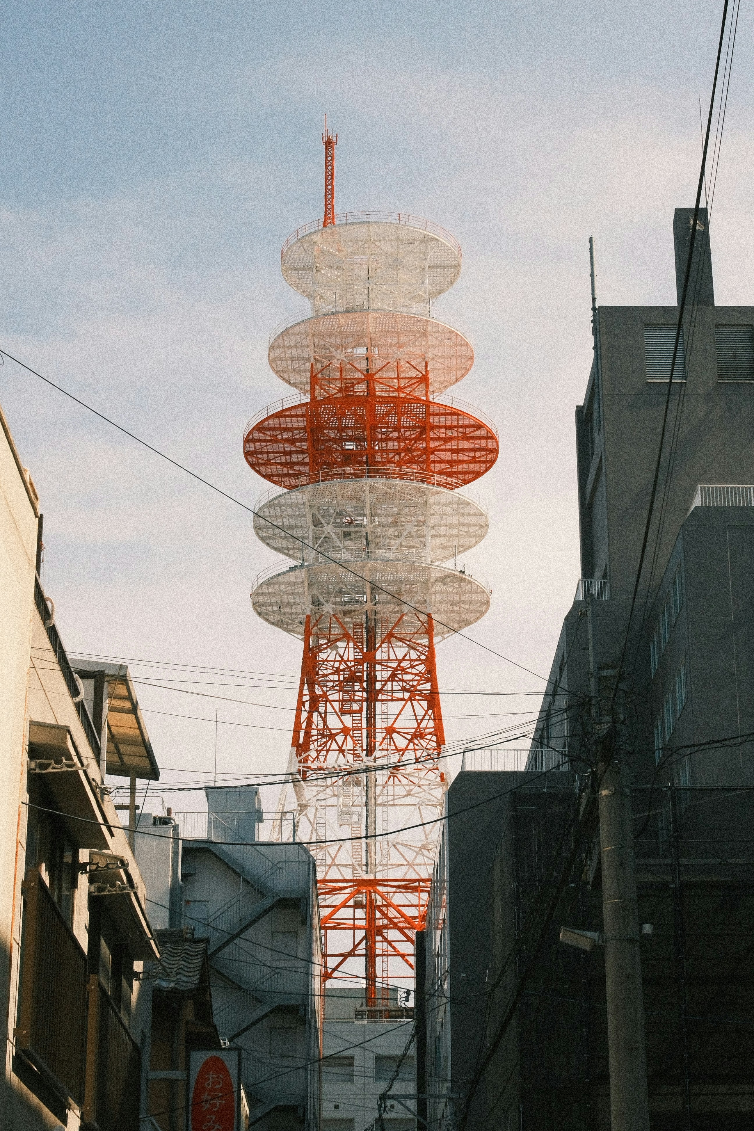 Rising Circles Over a Narrow Street