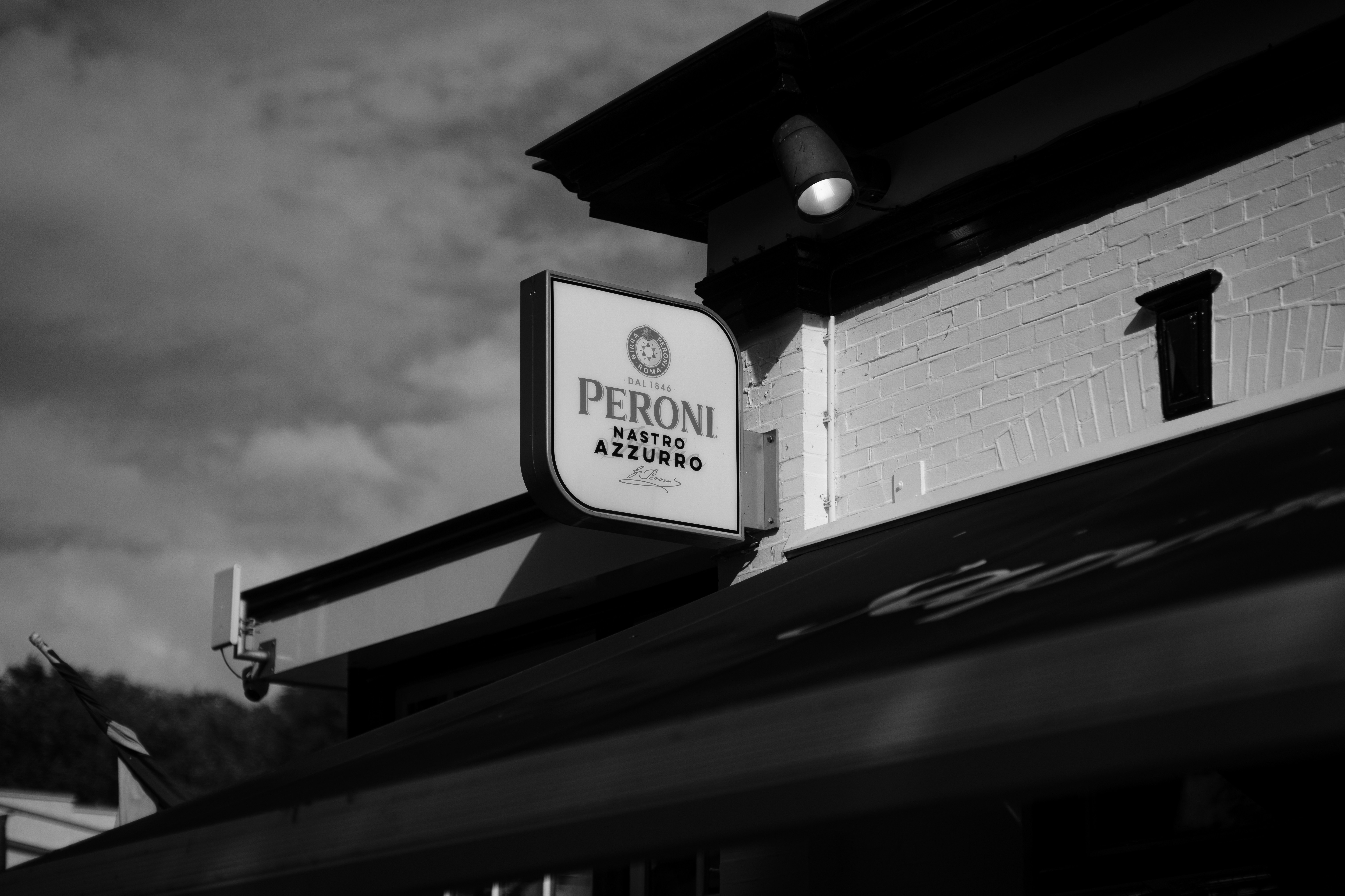 Peroni sign