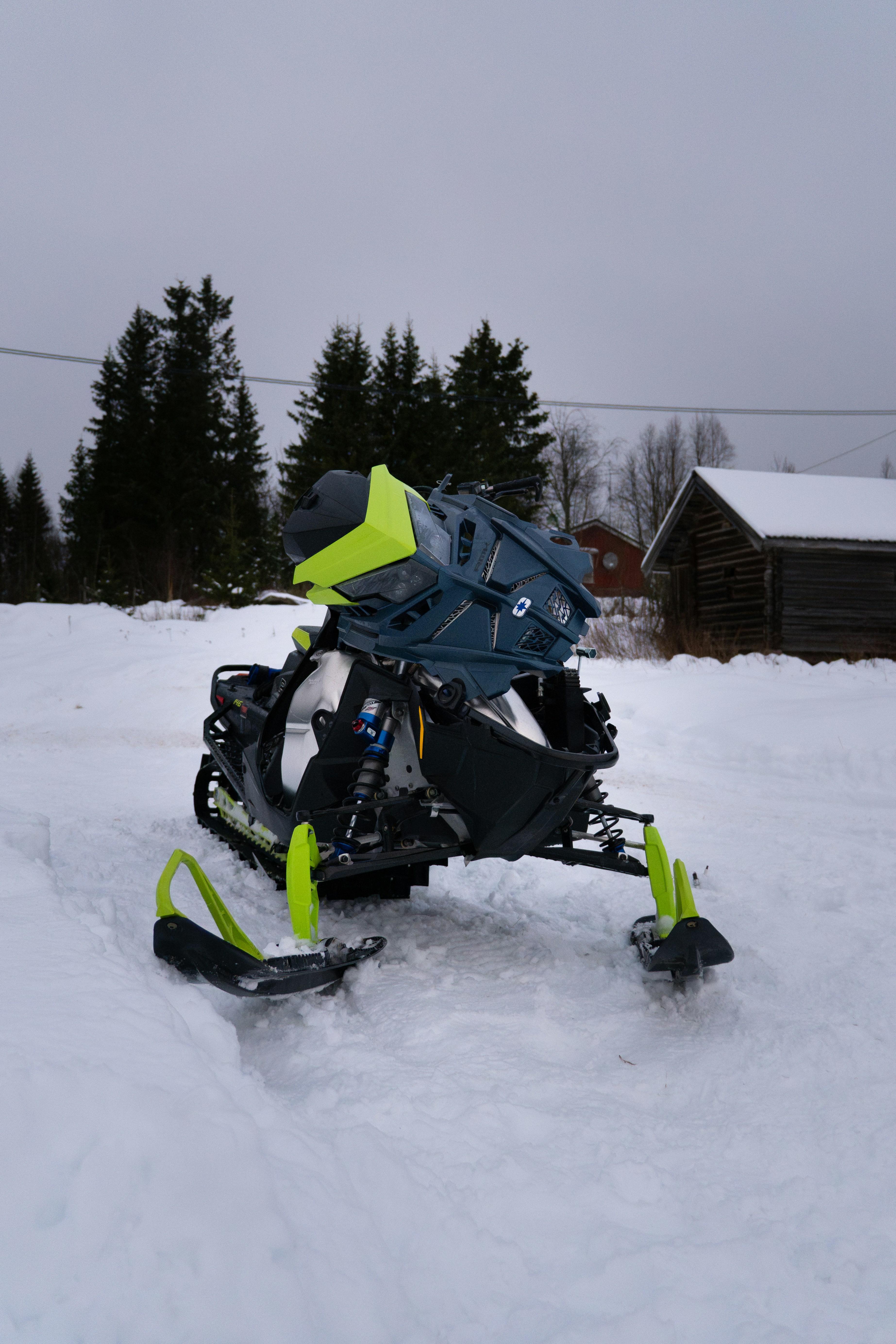A person riding a snowmobile in the snow photo – Free Ljørdalen Image ...