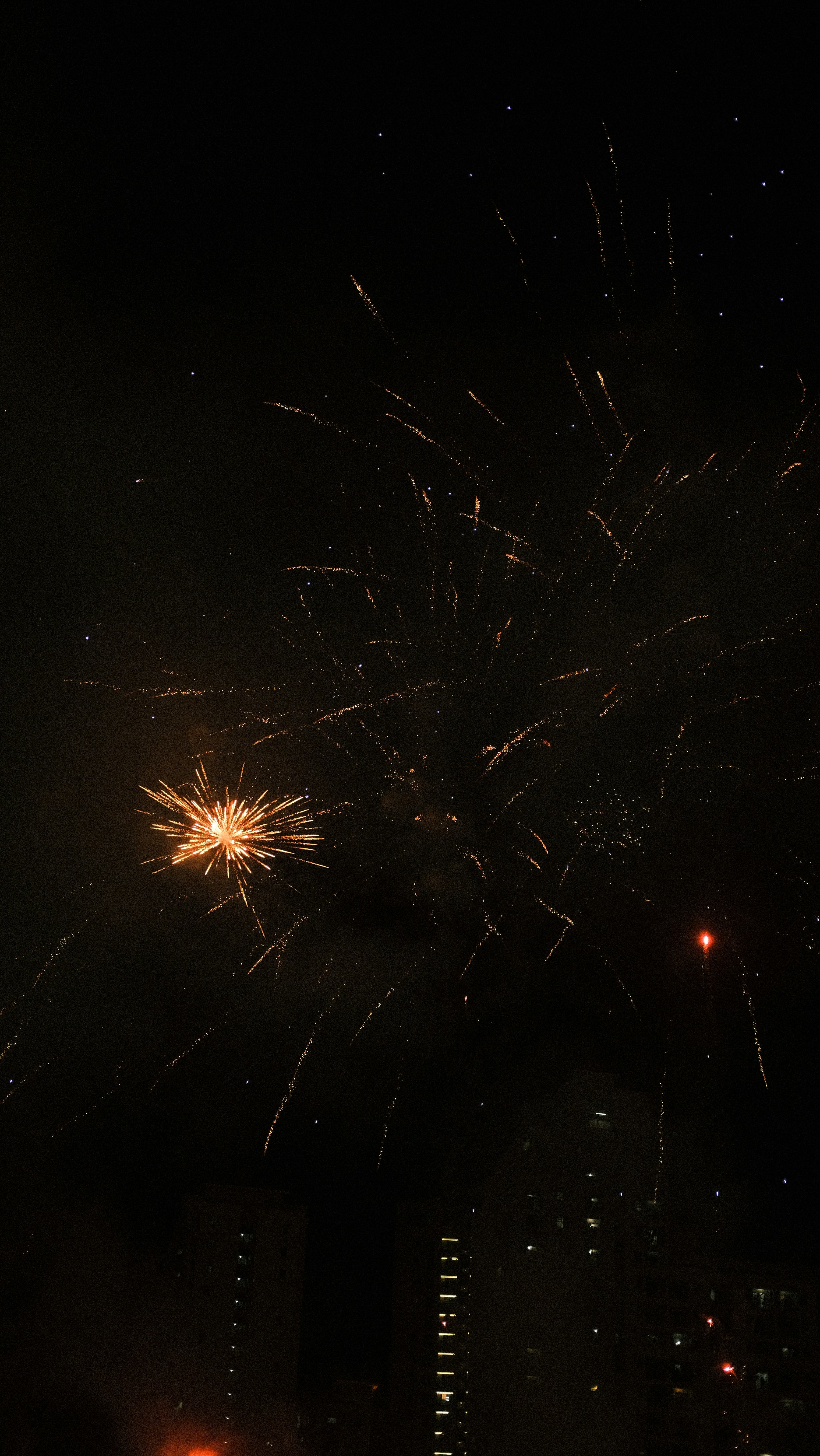 Fireworks are lit up in the night sky photo – Free City Image on Unsplash