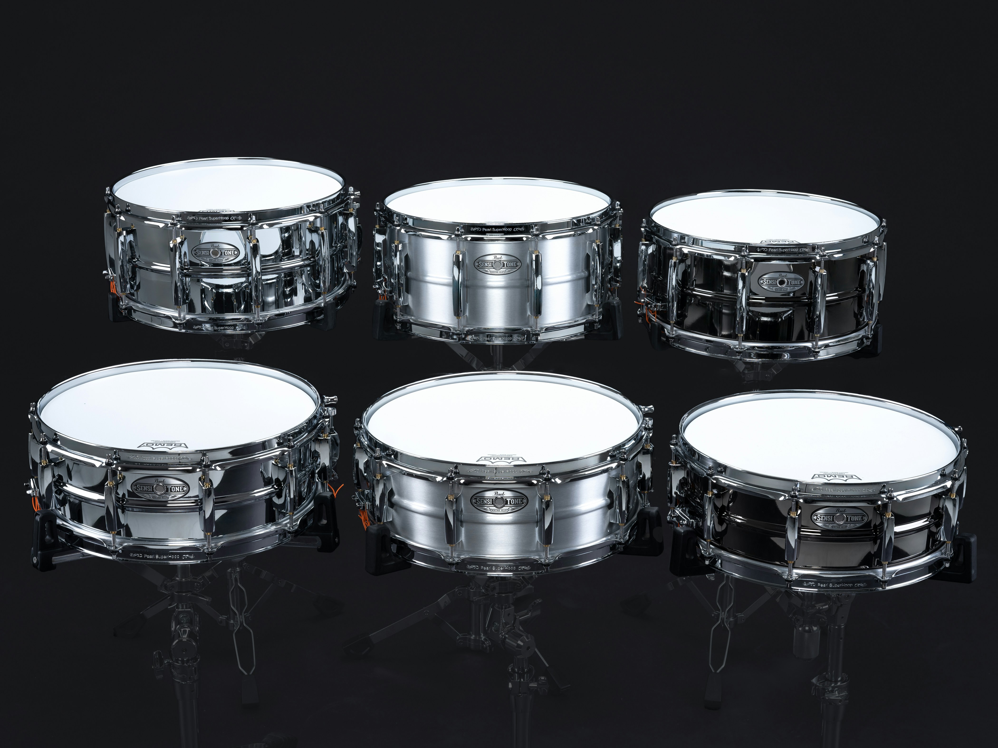 A group of drums sitting next to each other photo – Free Snare drum ...