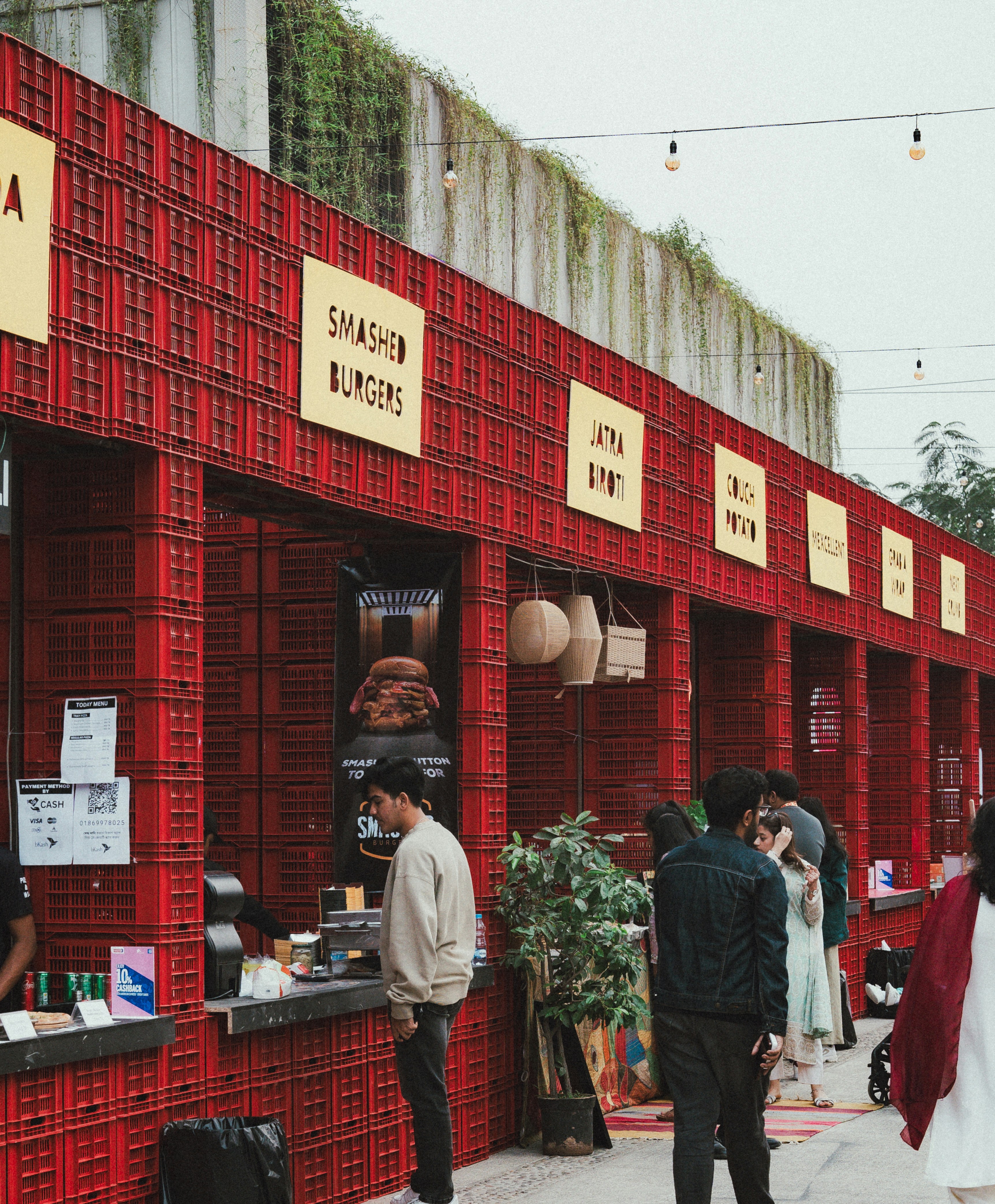 Red Crate Market: A Live Portrait of Urban Food Stalls