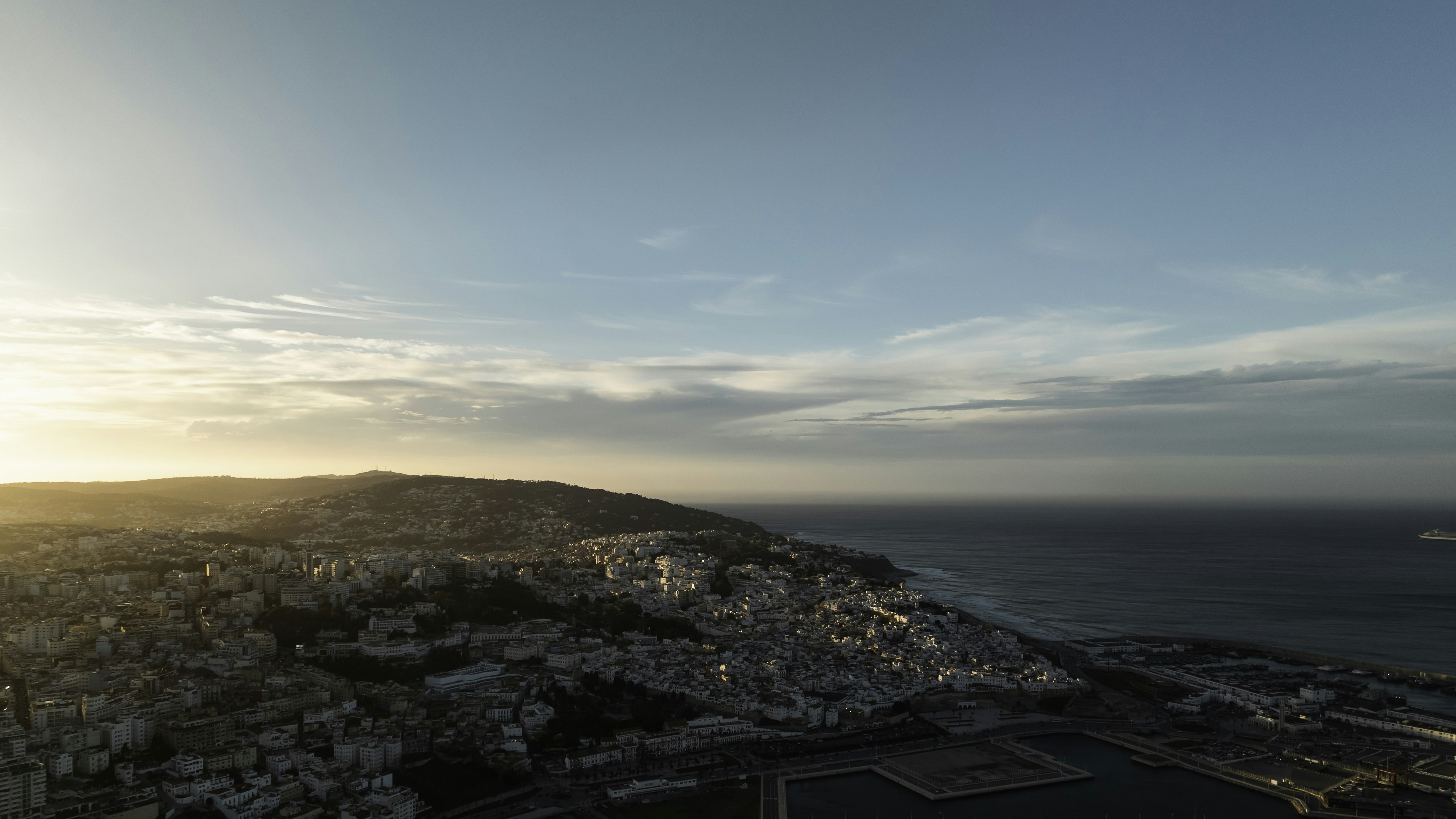 Whispers of Twilight Over Coastal Horizons