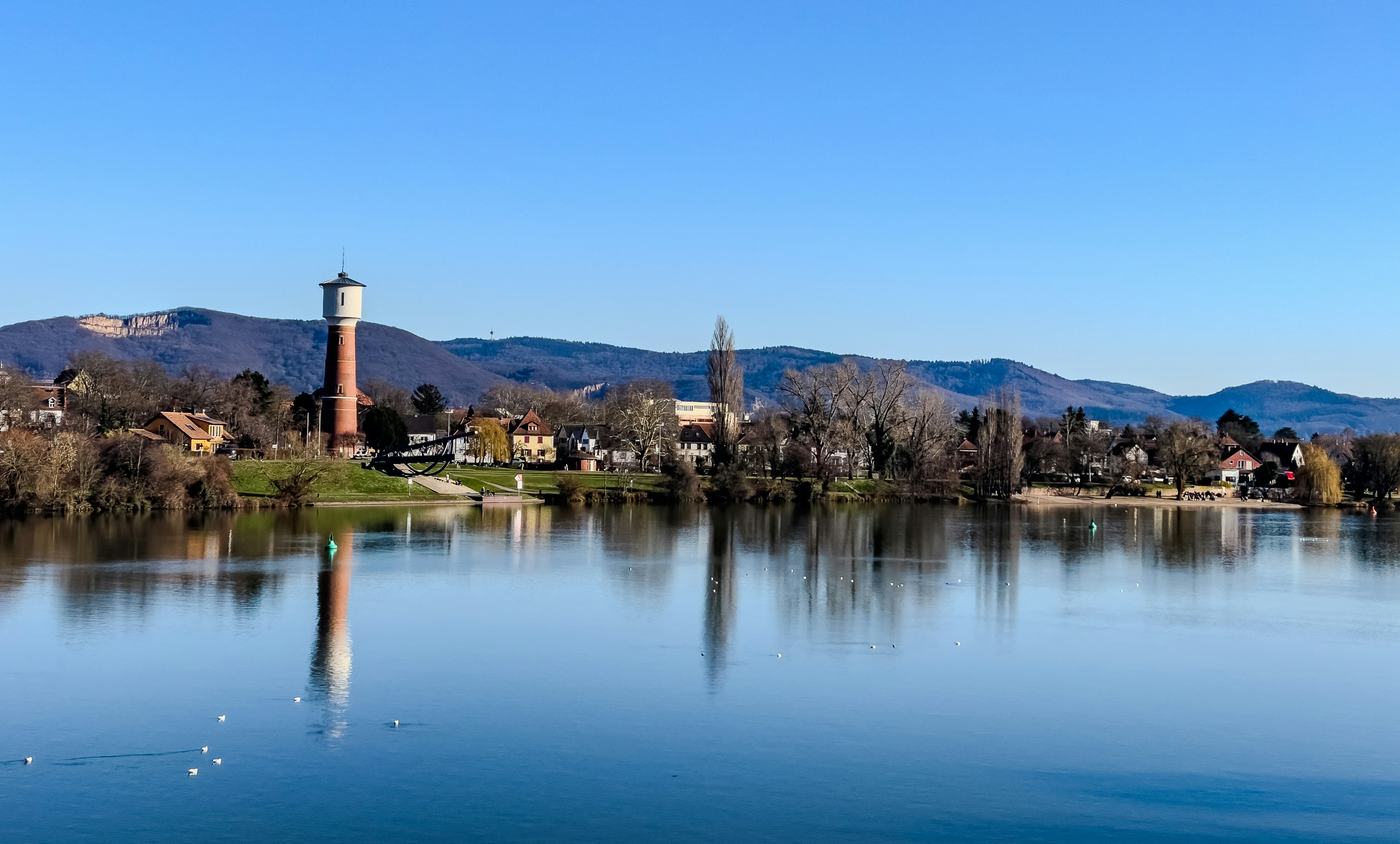 Echoes of a Lakeside Hamlet