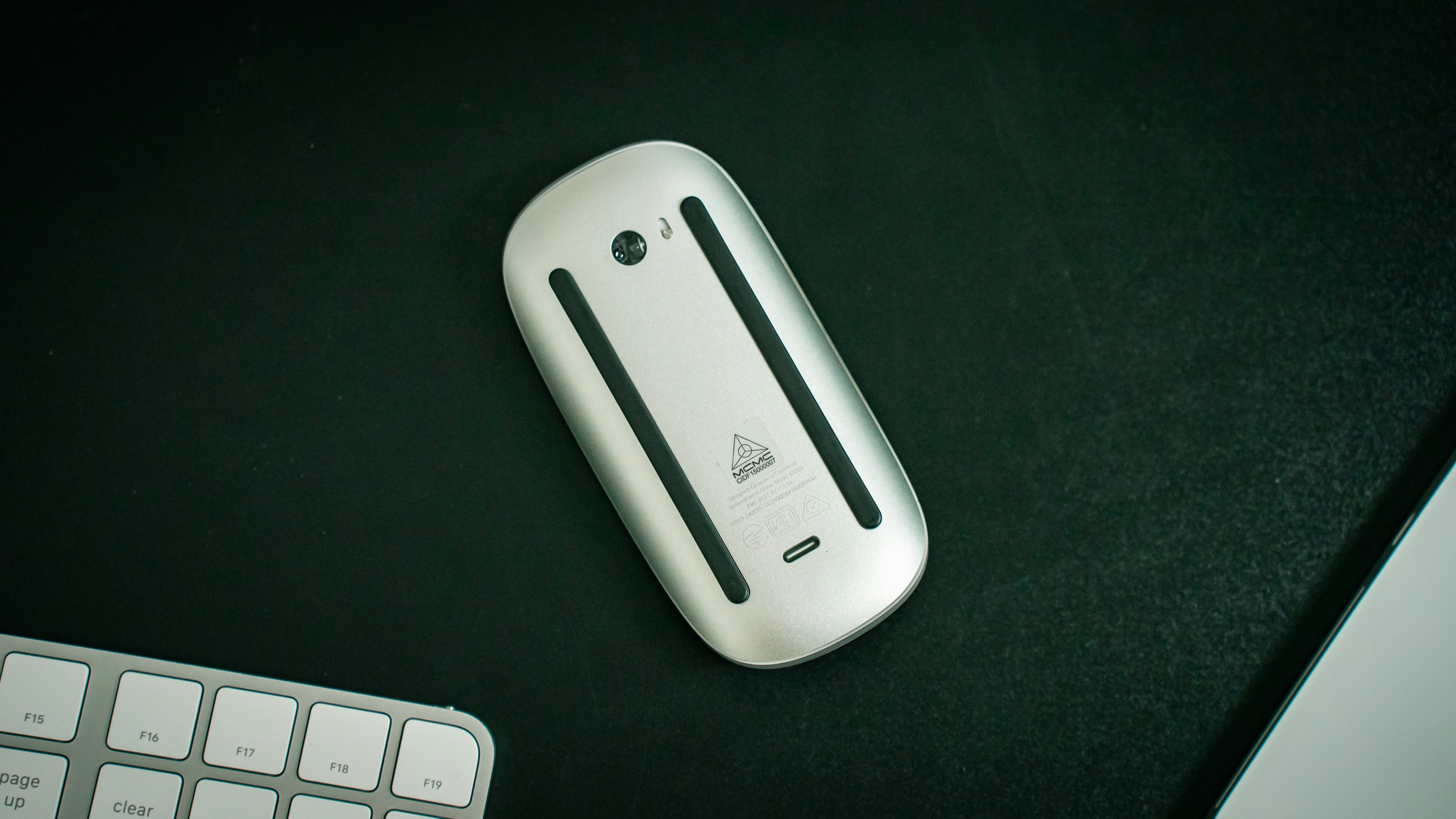 A close up of a keyboard and a mouse photo – Free Apple Image on Unsplash