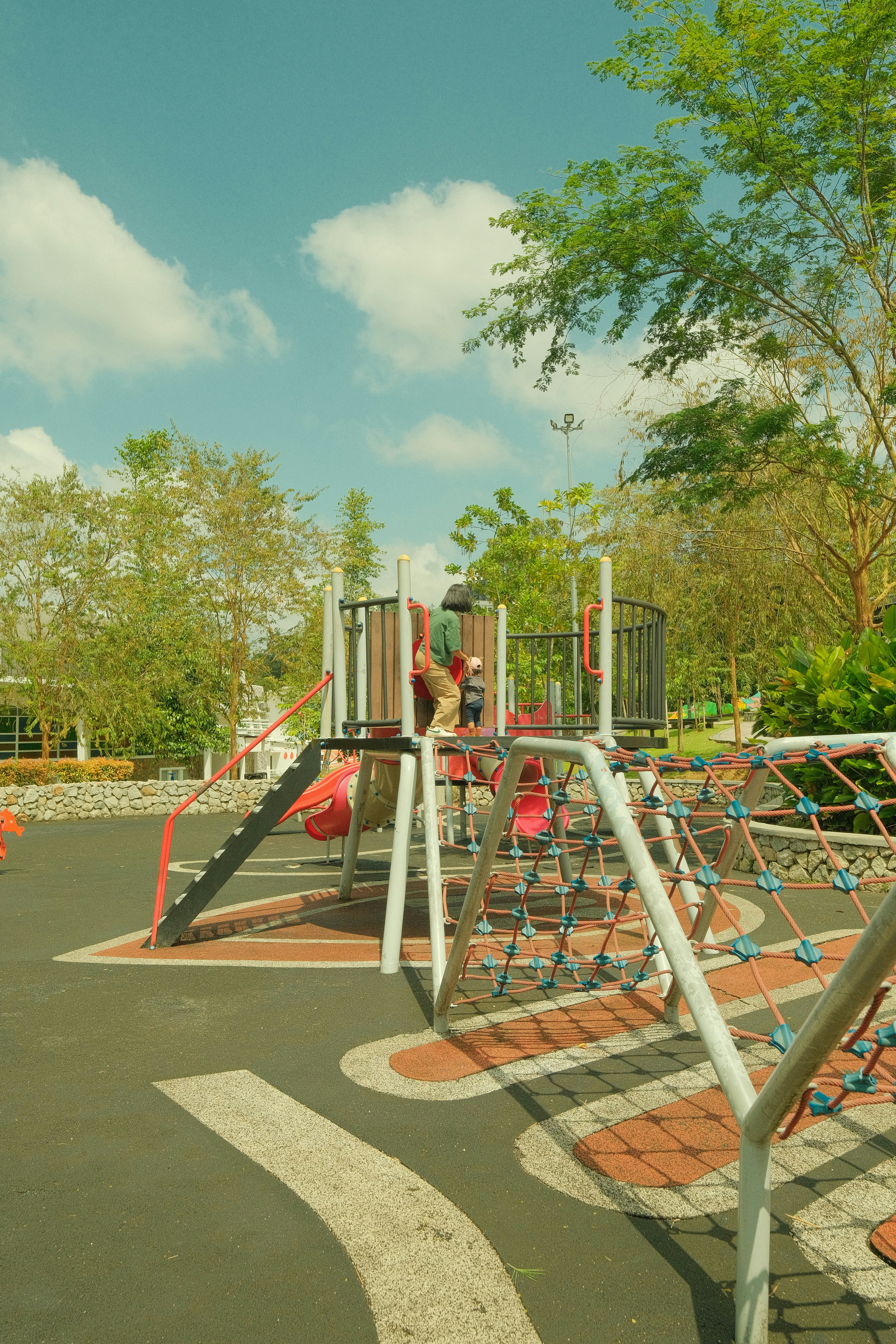 A children's play area in a park photo – Free Human Image on Unsplash