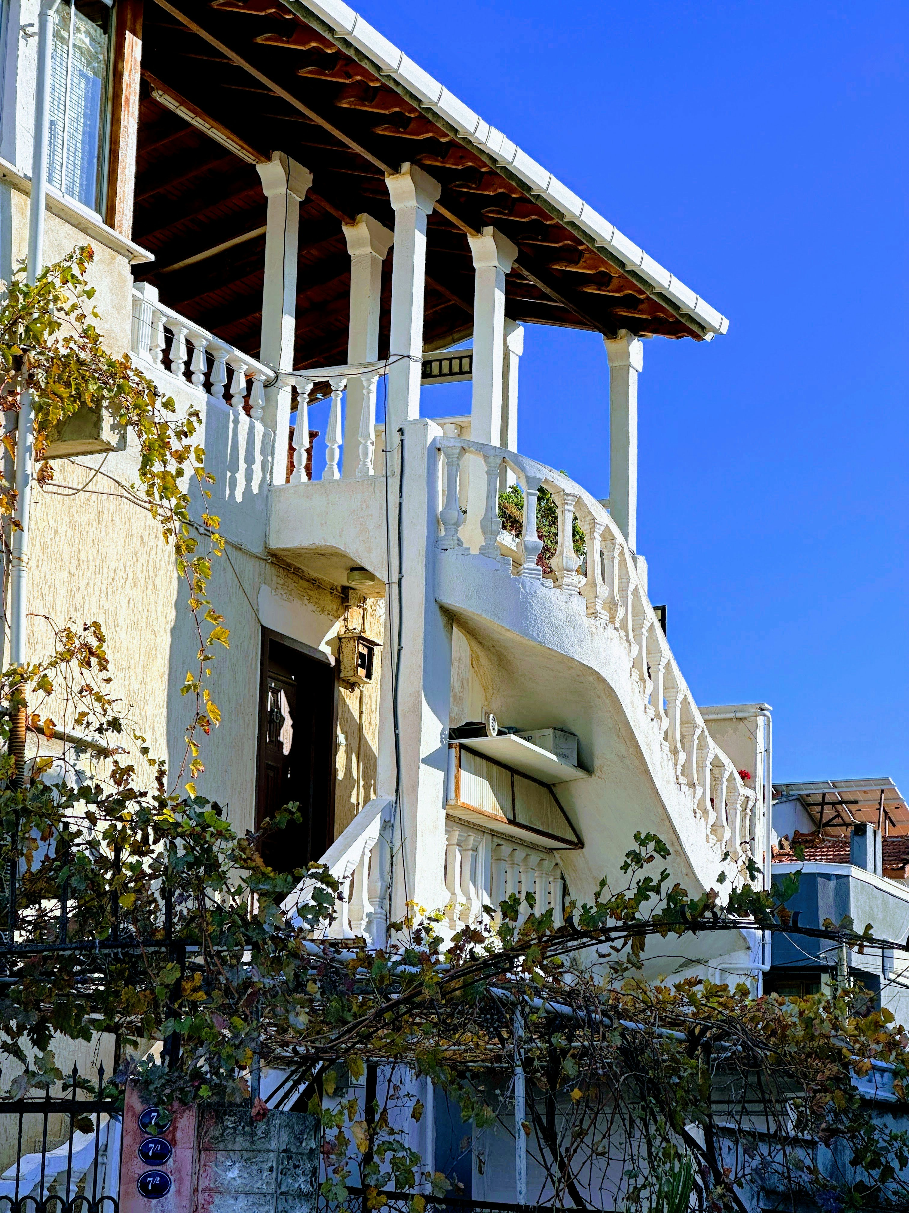 Photo by Nuket Tas with Apple iPhone 14 Pro Max