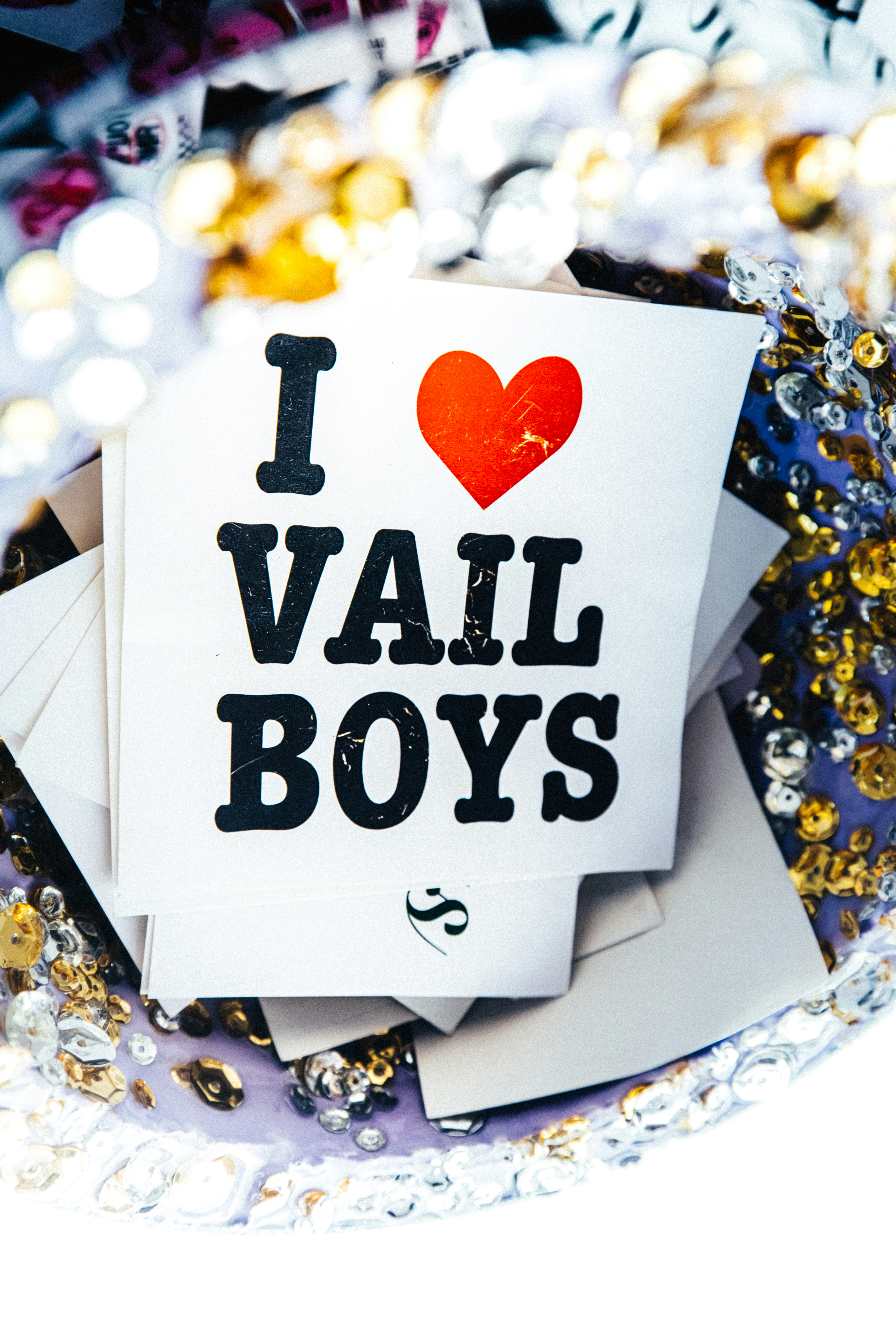 Sequined Card of Affection: I Heart Vail Boys