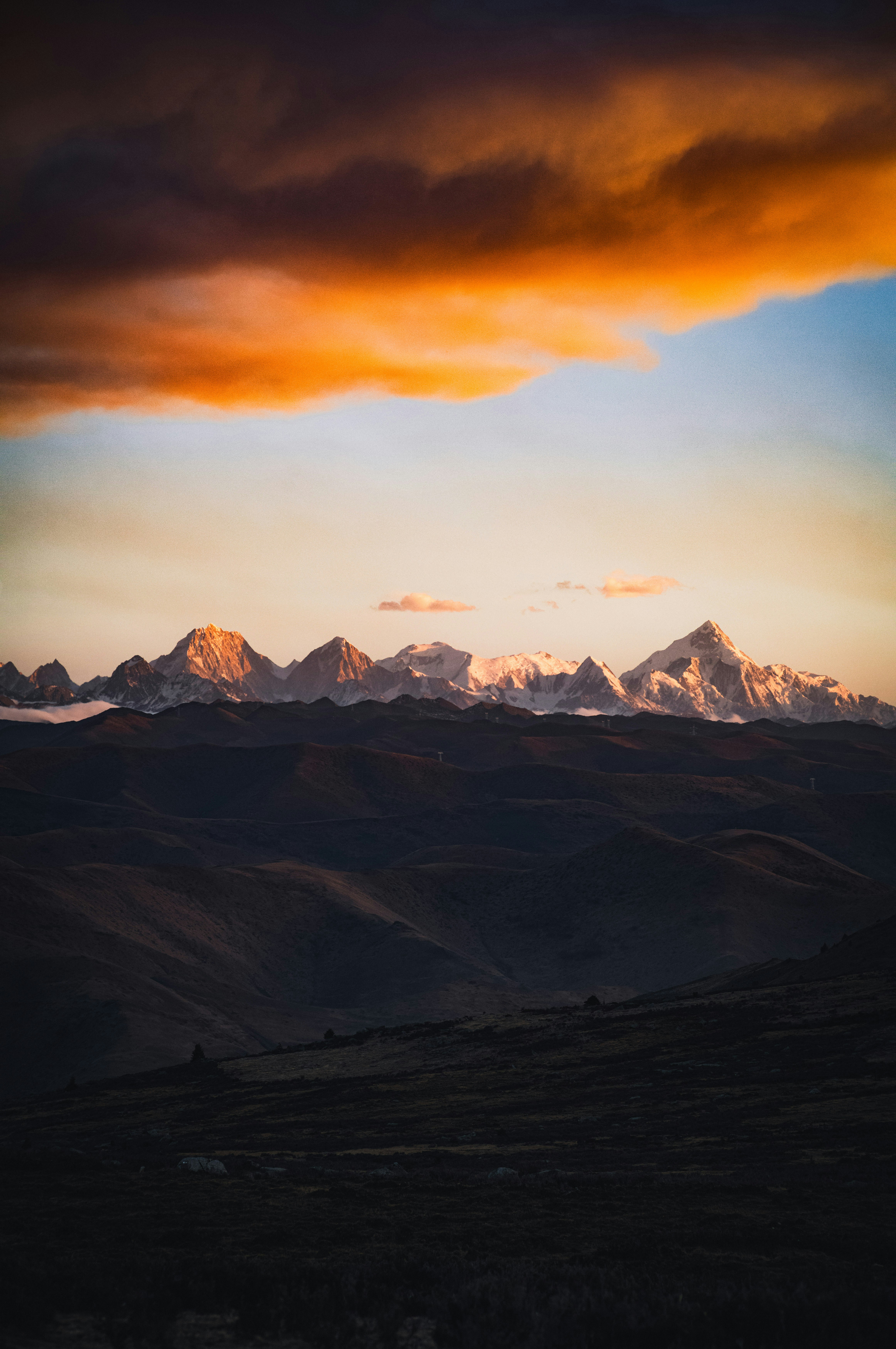 Blick auf eine Bergkette bei Sonnenuntergang Foto – Kostenloses Bild ...