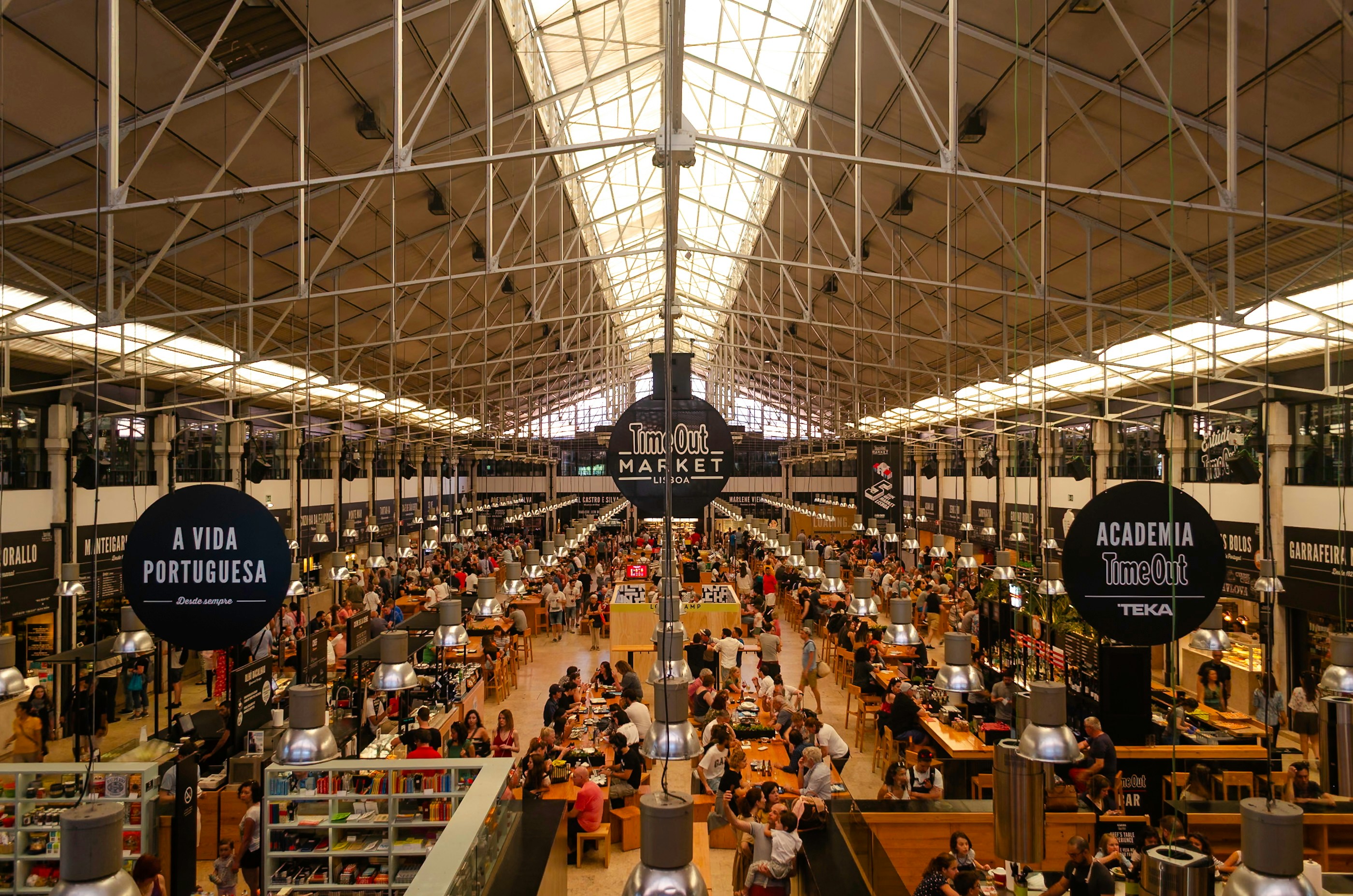Bustling Heartbeat of Lisbon's Culinary Hub