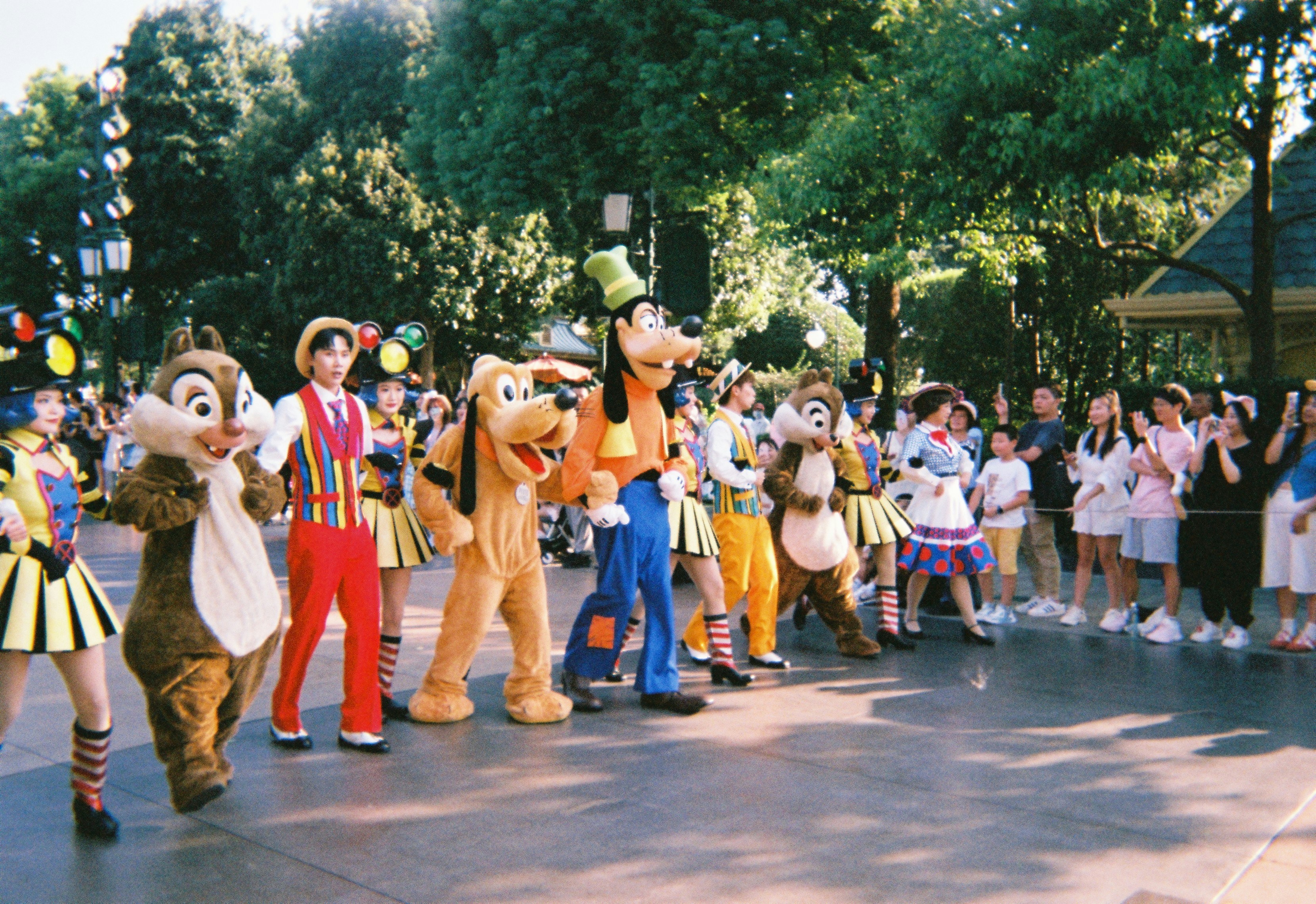 Disney Parade Pictures | Download Free Images on Unsplash