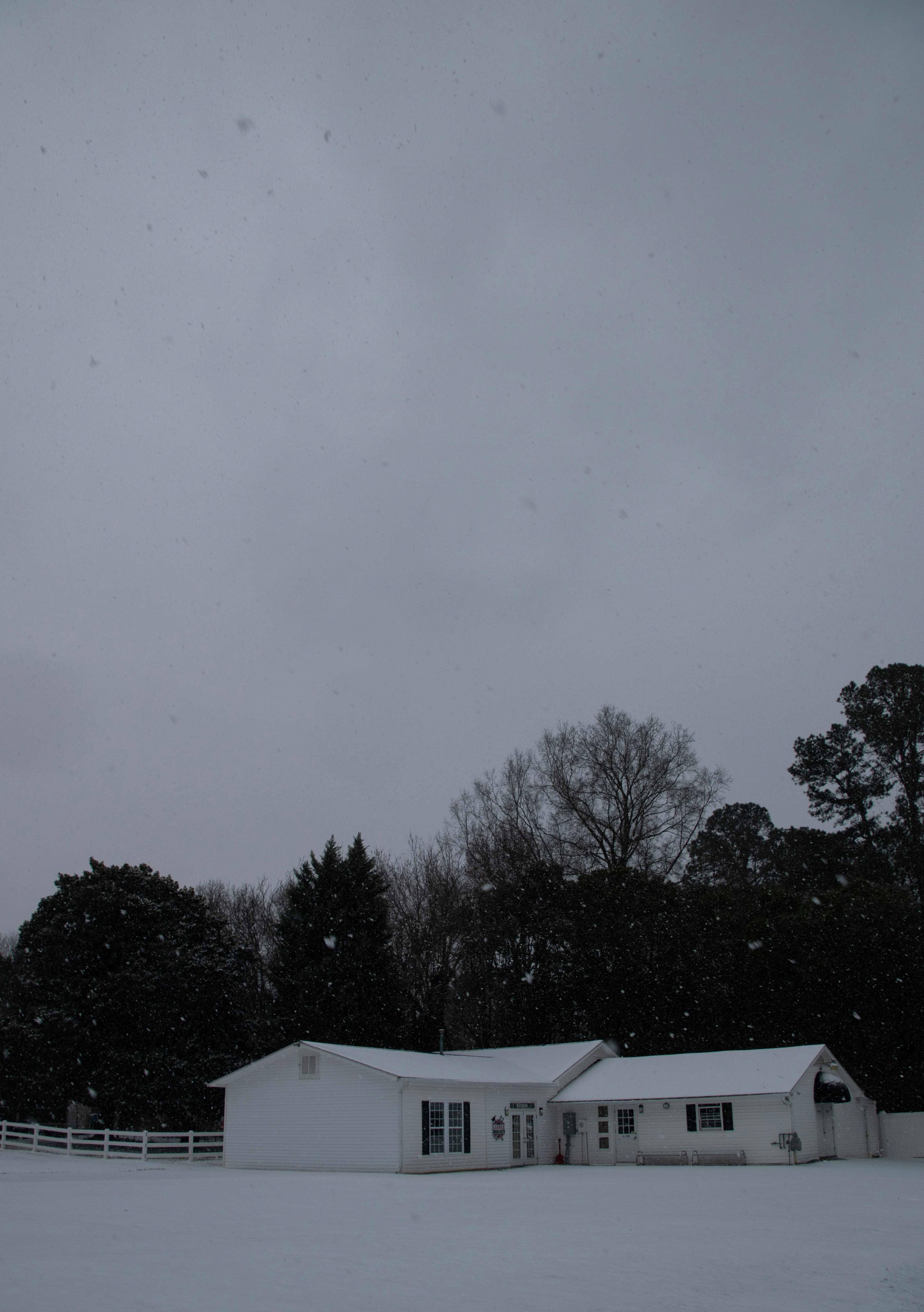 A white house in the middle of a snowy field photo – Free Snow storm ...
