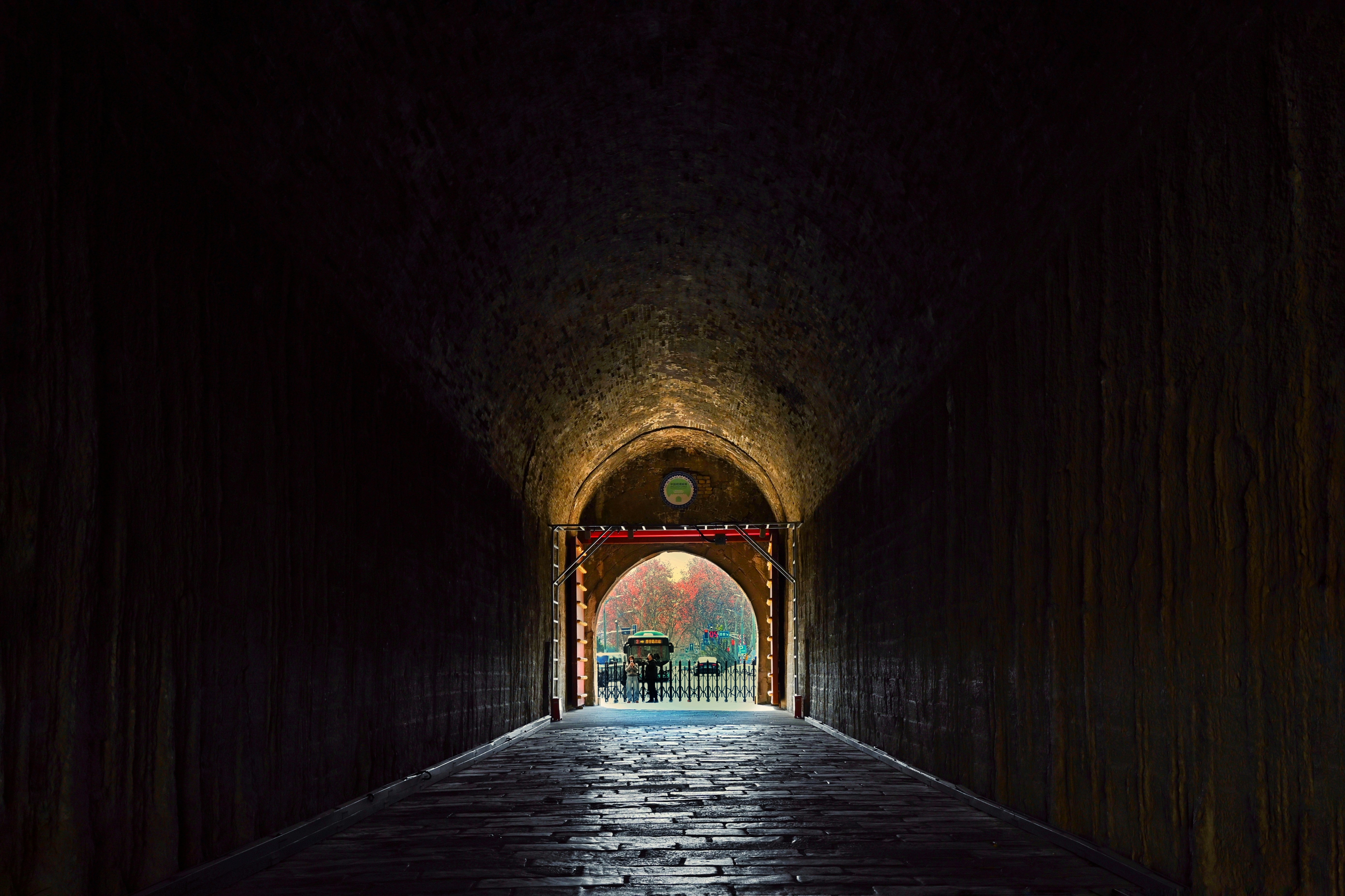 Endlight at the Arch: A Cobblestone Corridor Opens to Daylight