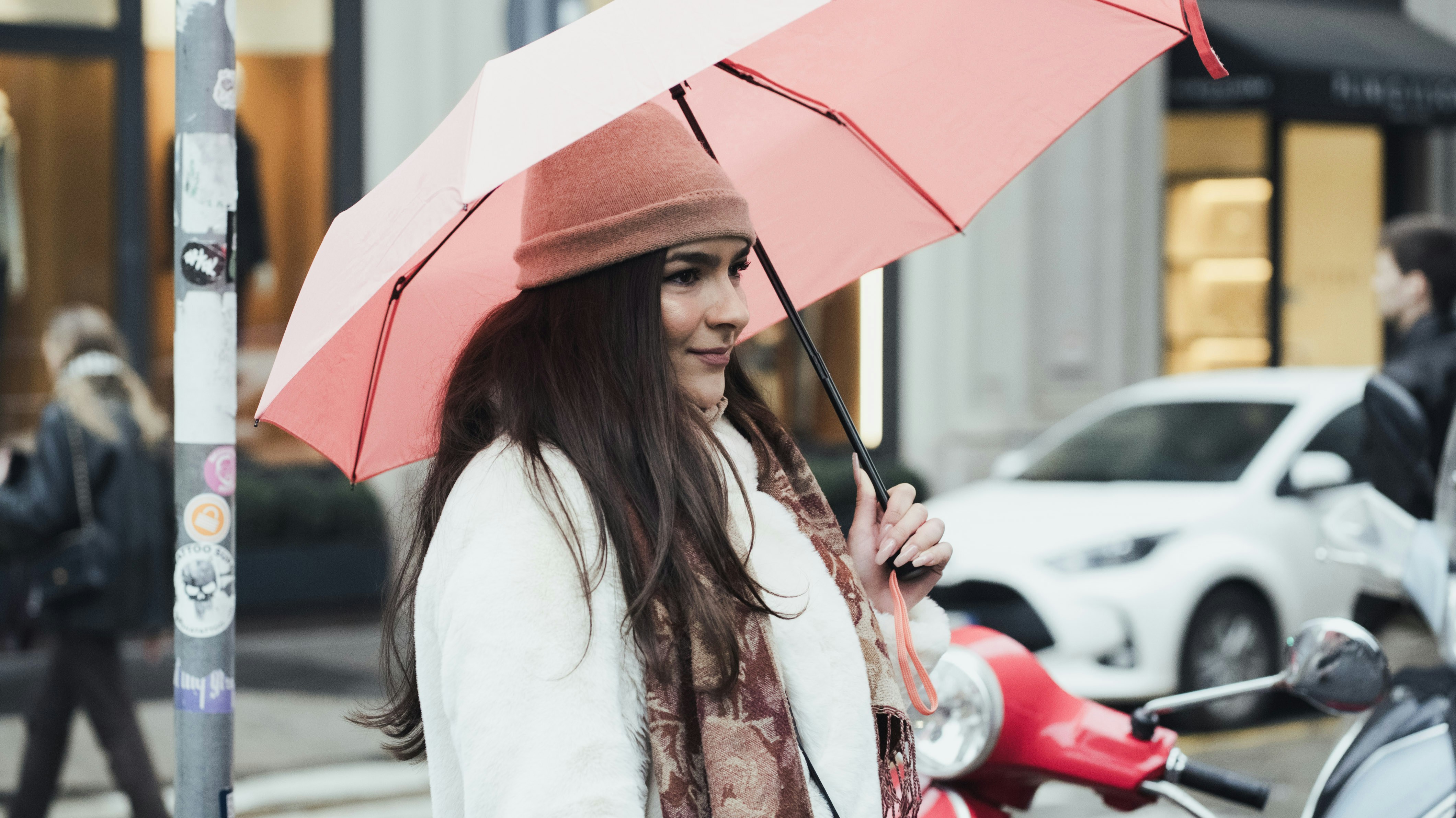 Urban Elegance in Coral Hues