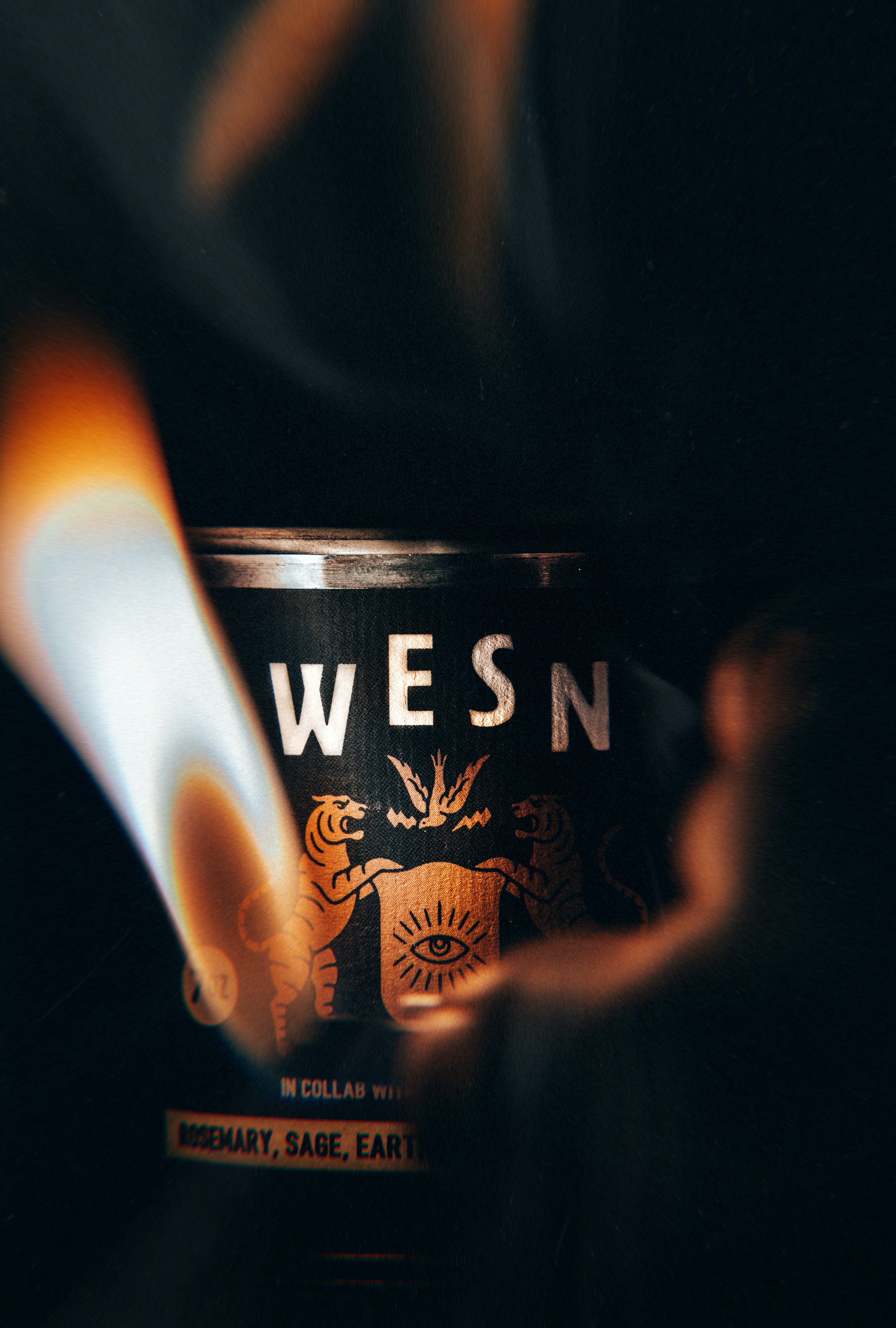 A close up of a can of beer photo – Free Woman Image on Unsplash