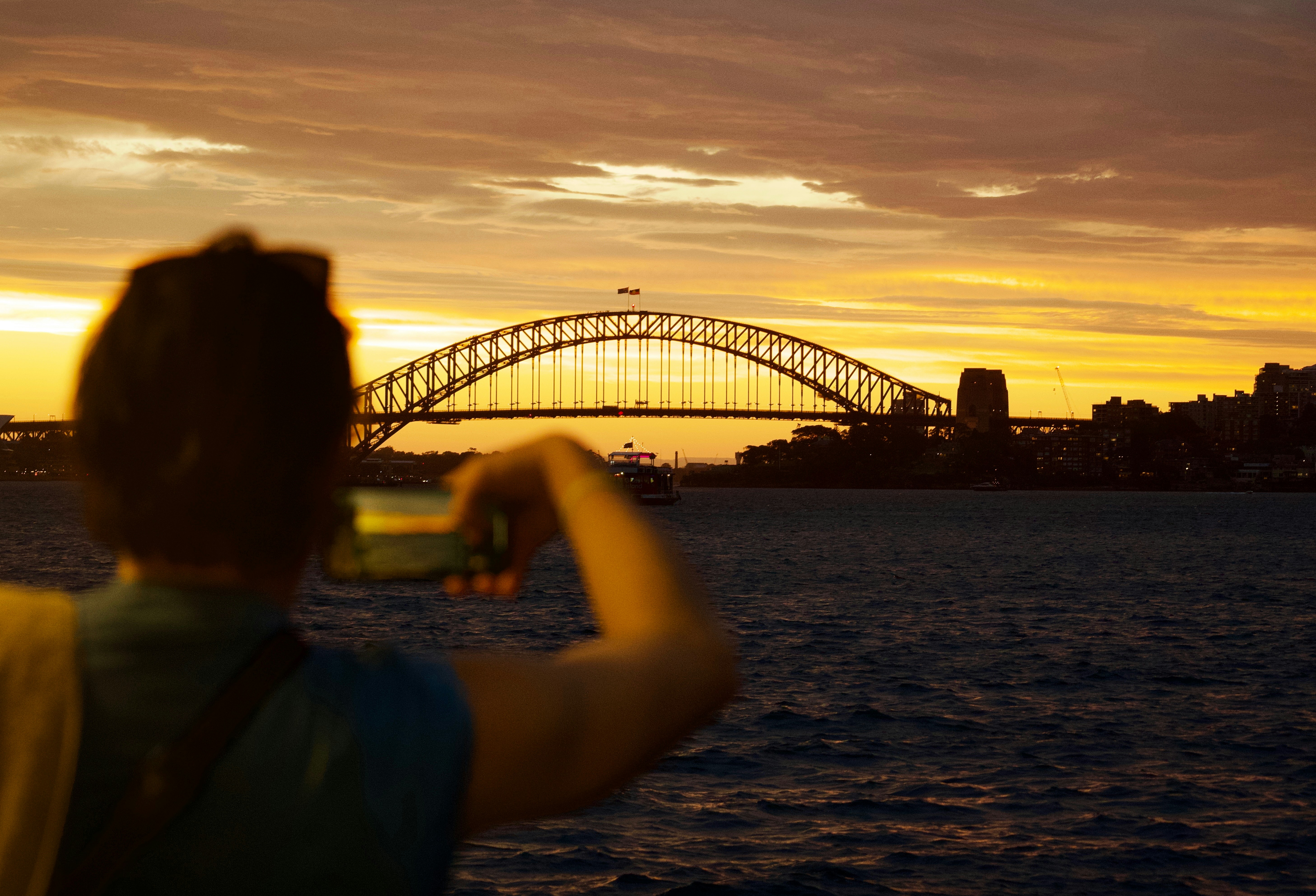 Twilight Frame: A Glimpse of the Harbor Bridge