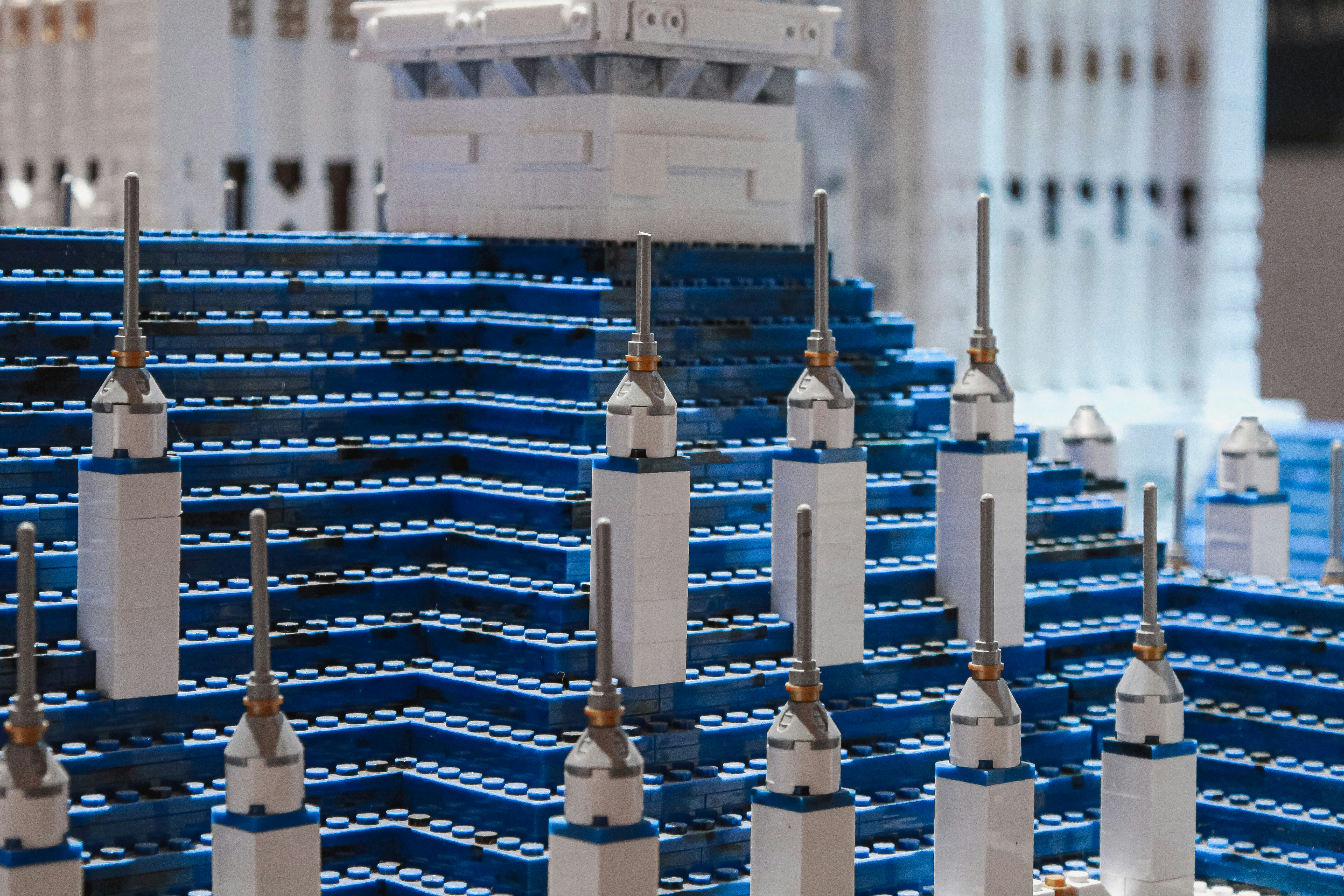 A model of a building made out of legos photo – Free Toy Image on Unsplash