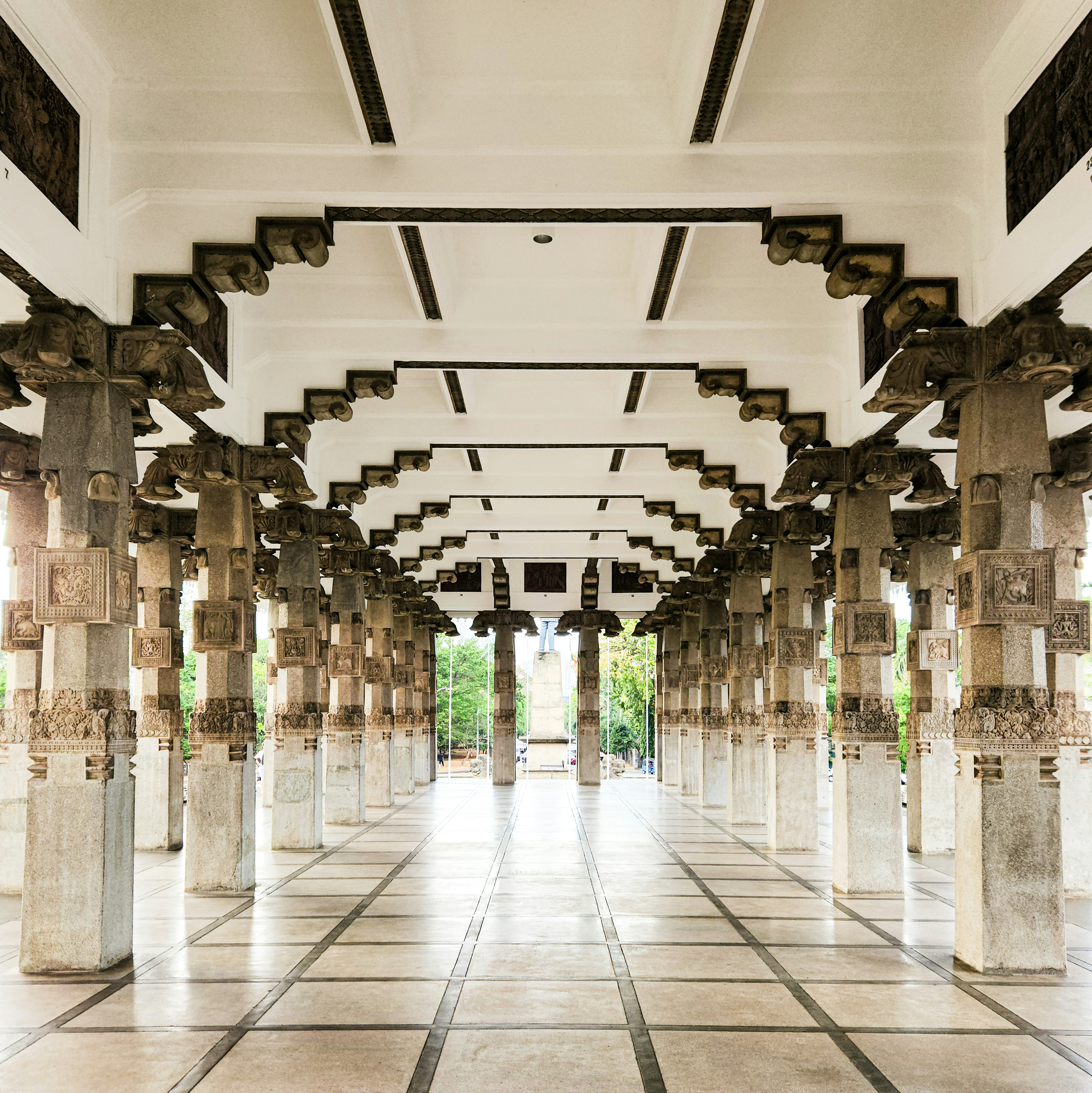 A large room with columns and tiled floors photo – Free Independence ...