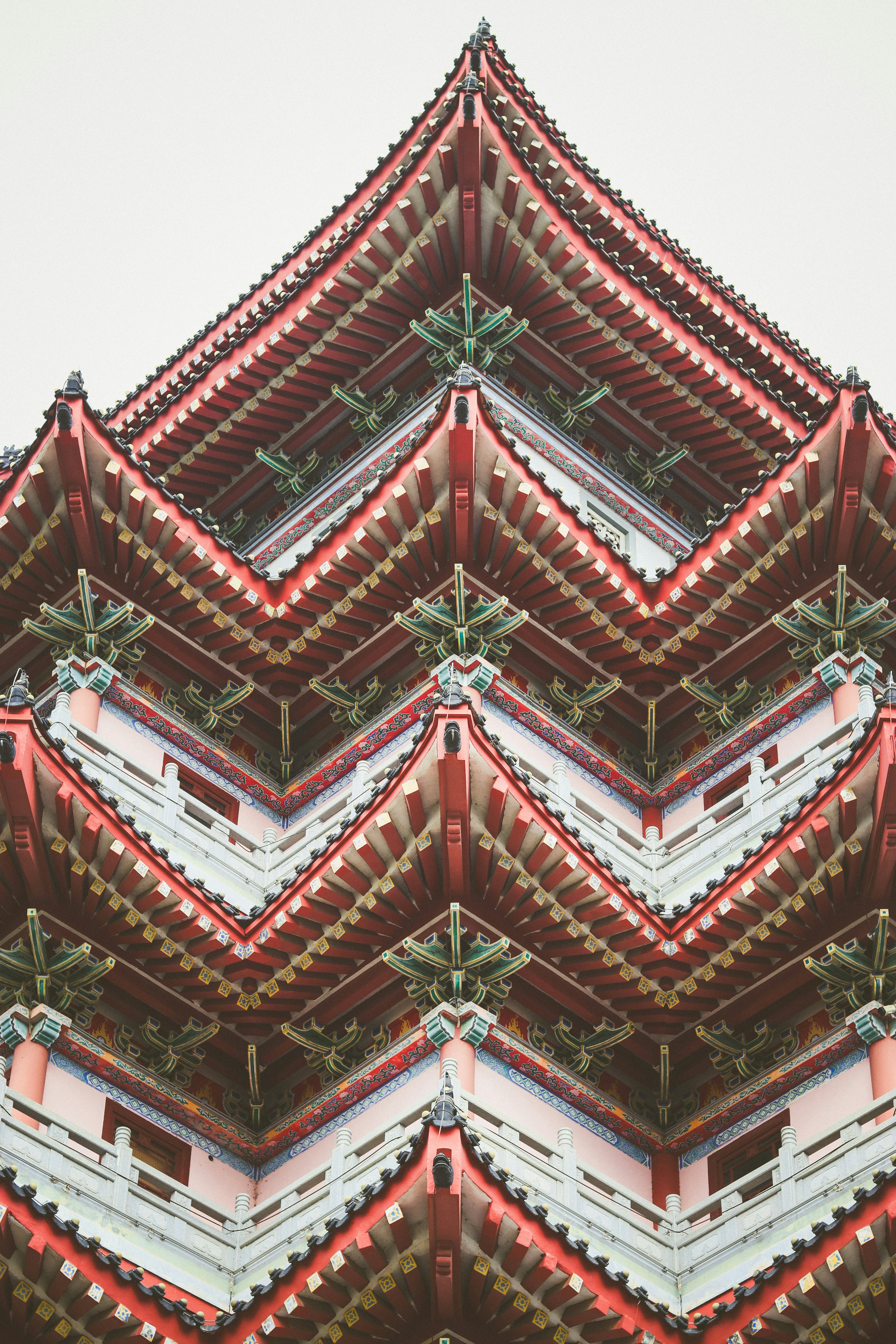 Crimson Tiers: a precise lattice of pagoda eaves