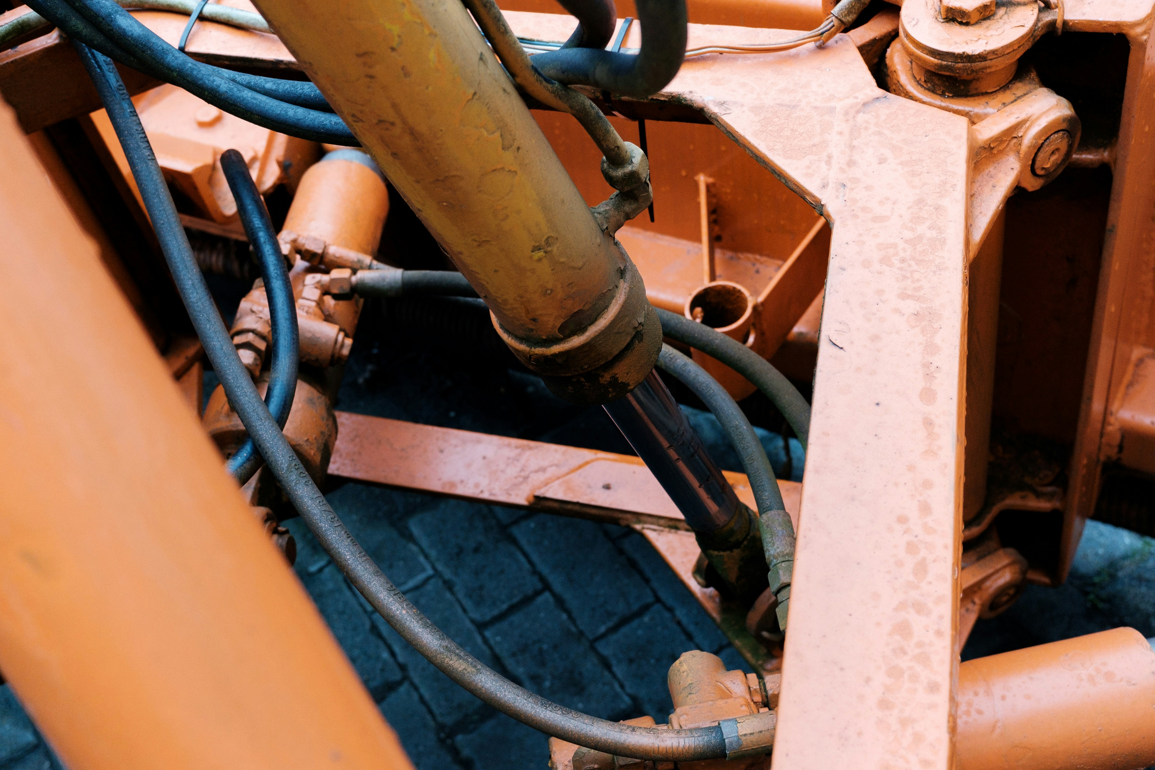 Heavy machinery's intricate engine parts close up. photo – Free Machine ...
