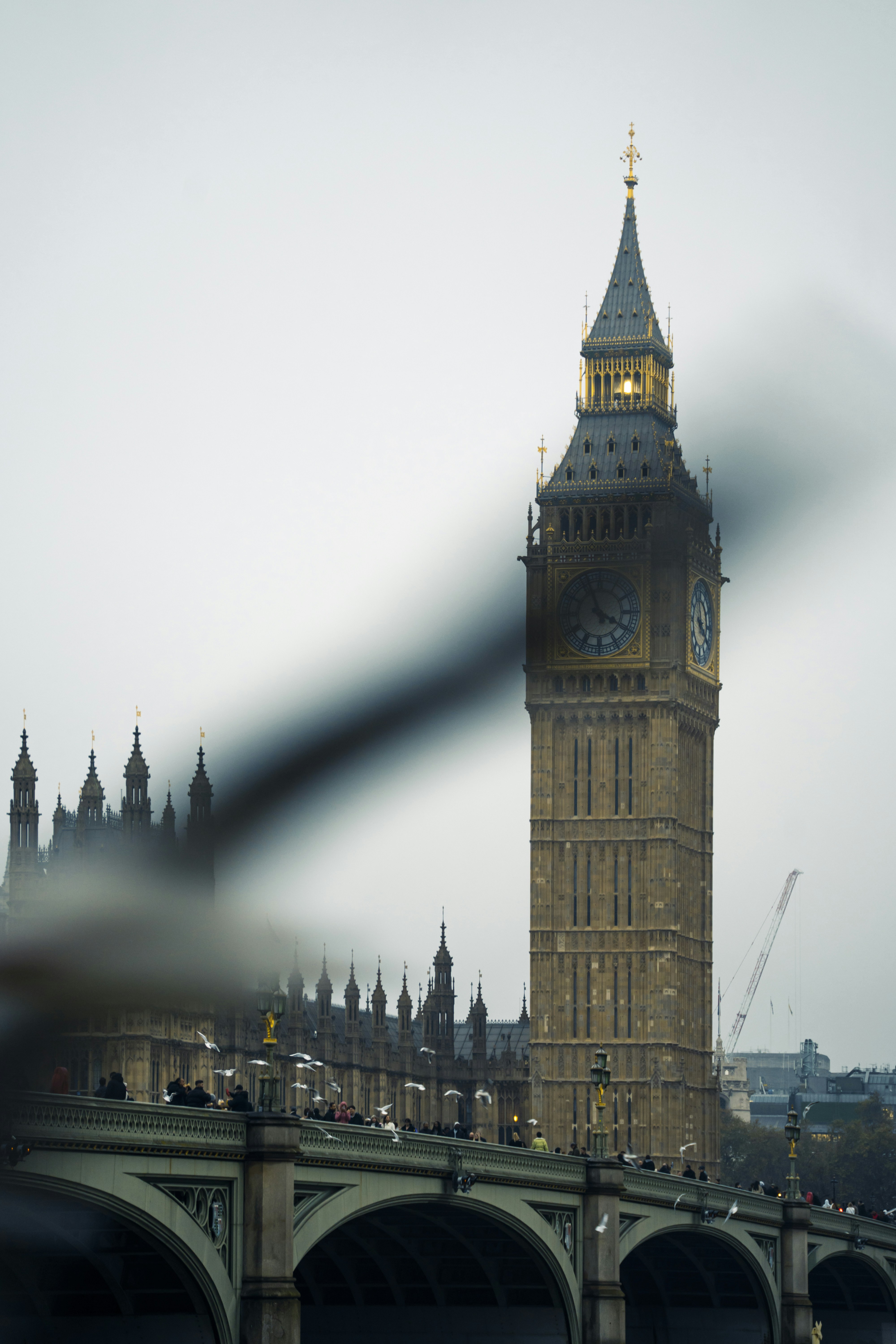 Big ben stands tall over westminster bridge. photo – Free Travel Image ...