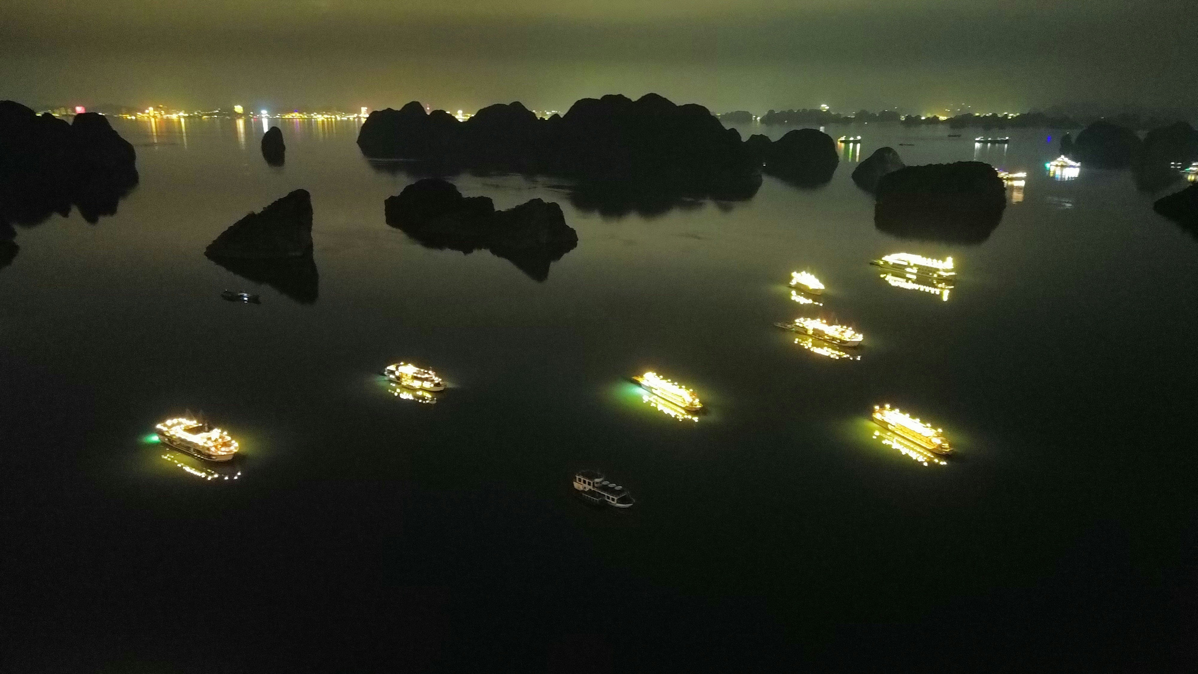 Exploring the breathtaking beauty of Ha Long Bay, Vietnam – emerald waters, towering limestone islands, and serene vibes. A gem worth every moment! #HaLongBay #VietnamTravel #NatureLovers #ParadiseFound