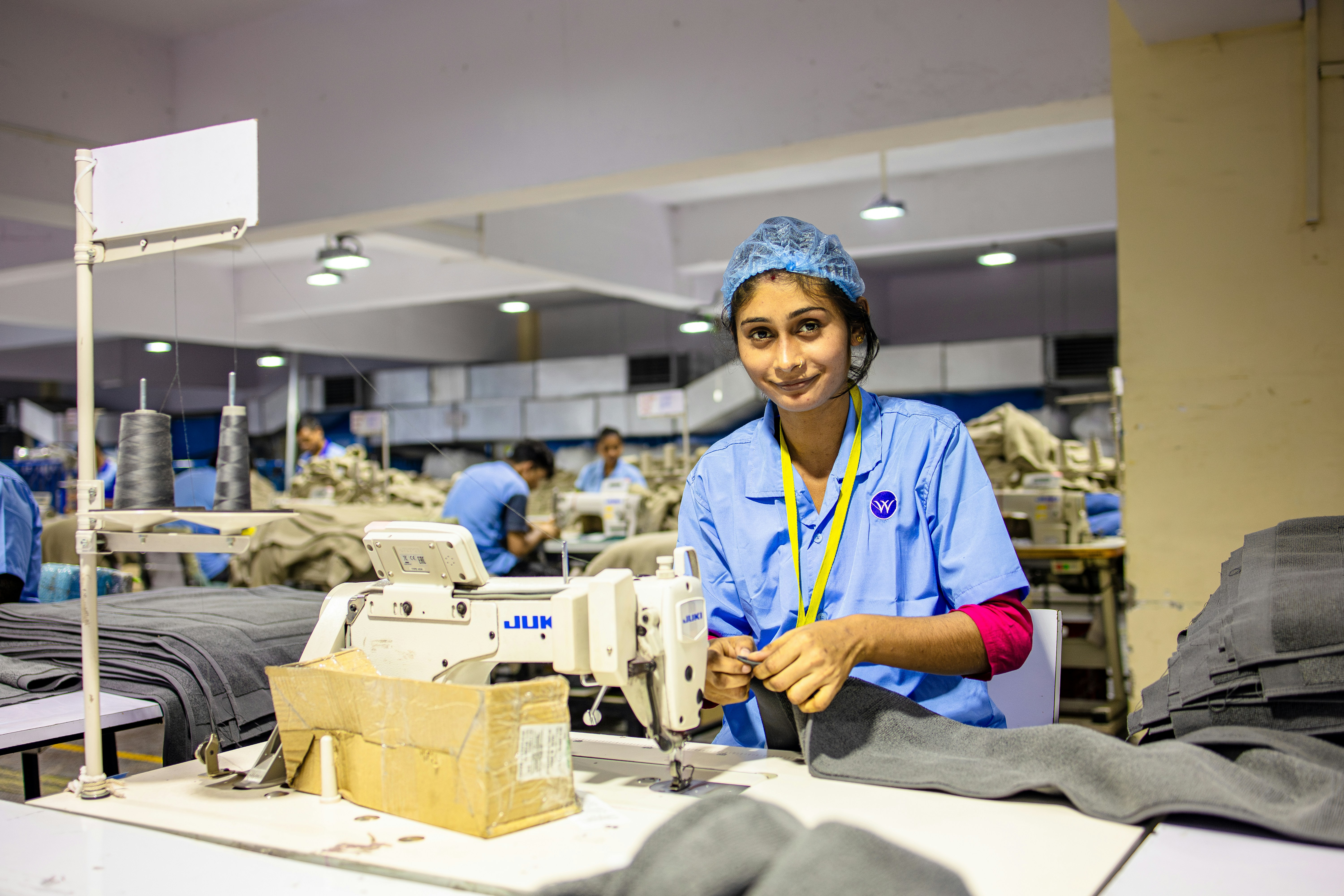 45,628+ Factory Workers Pictures | Download Free Images on Unsplash