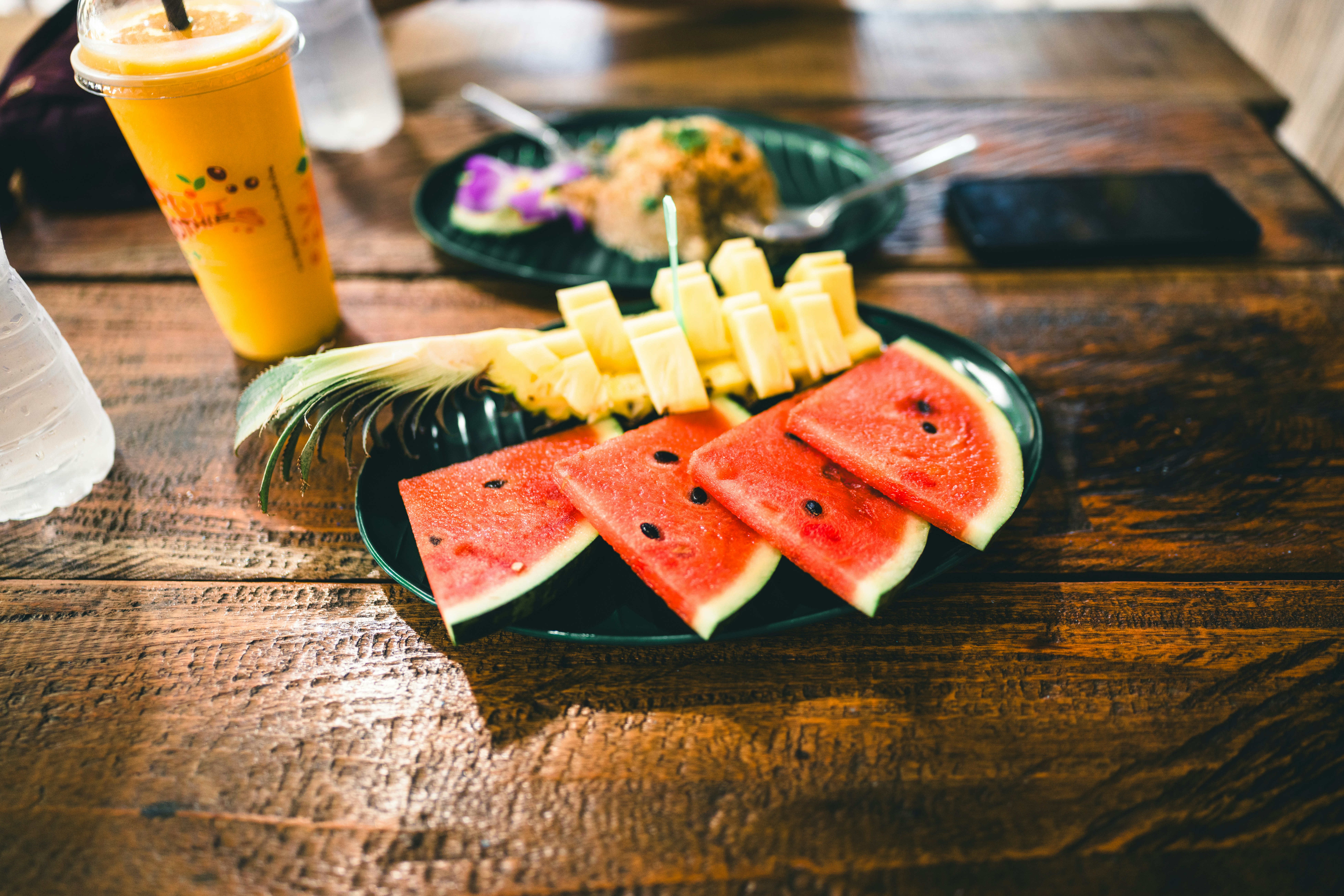 Refreshing fruit and drink on a wooden table. photo – Free Phuket Image ...
