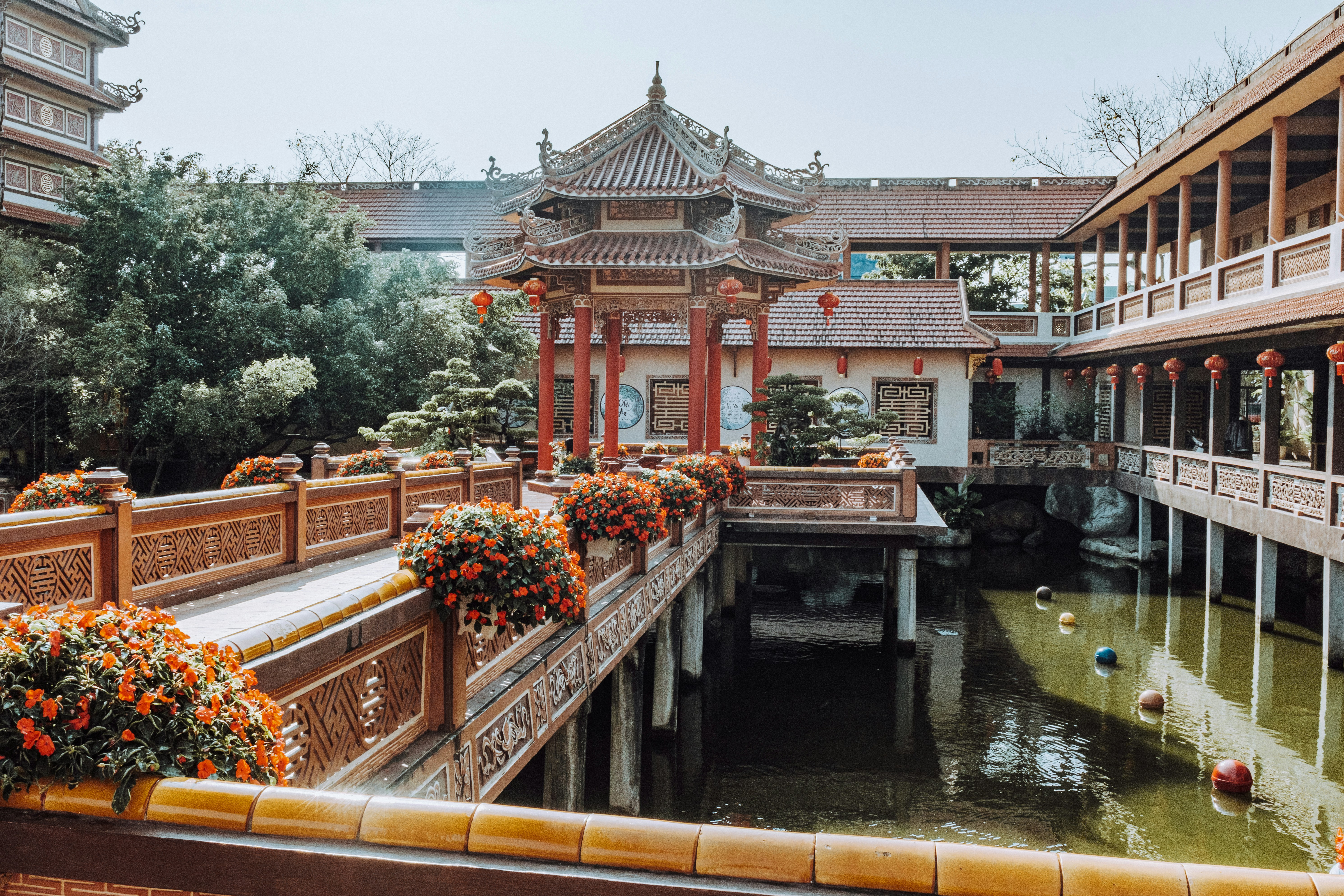Beautiful architecture of a chinese temple. photo – Free Background ...