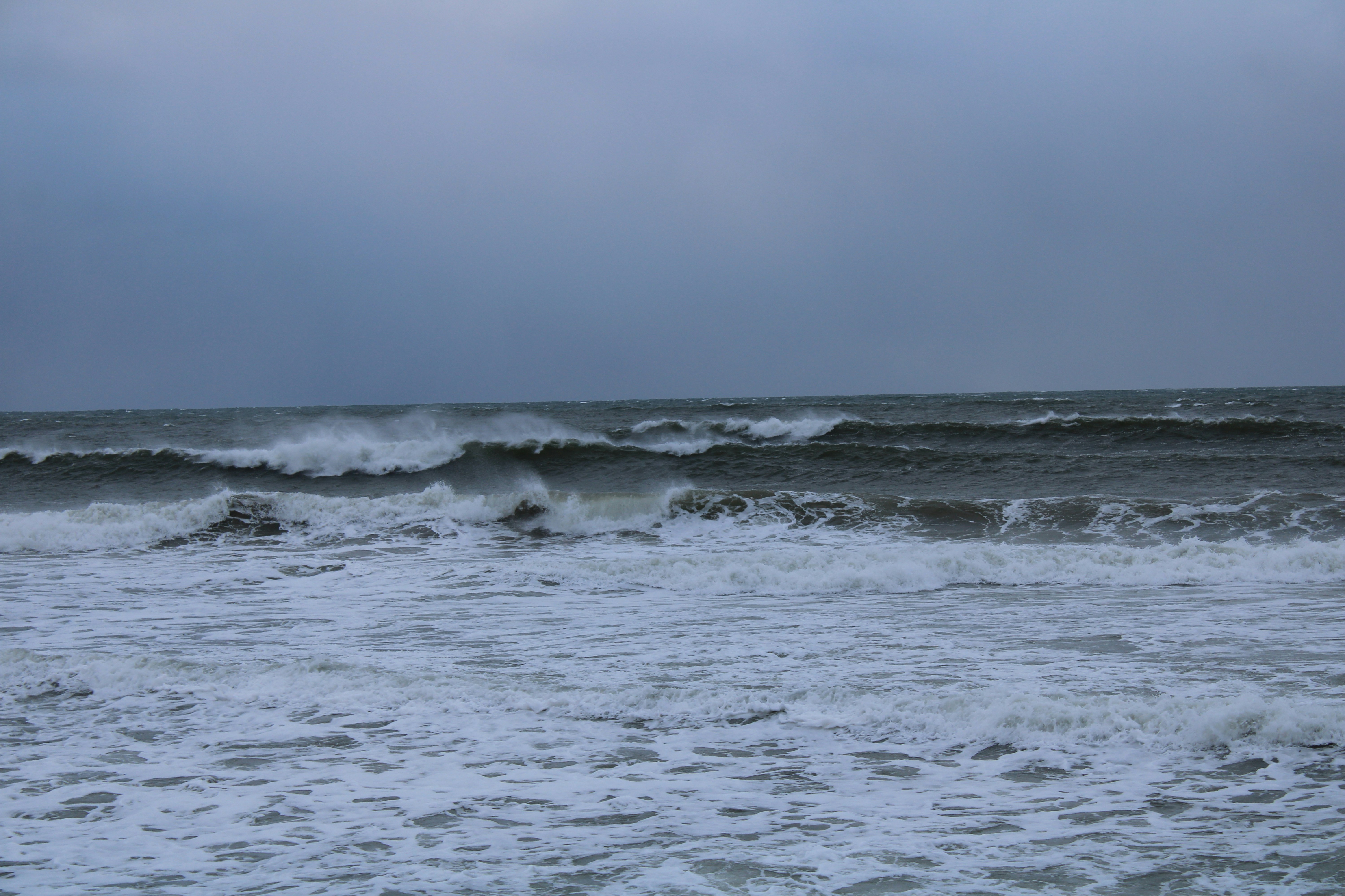Waves in Motion: The Dance of the Atlantic